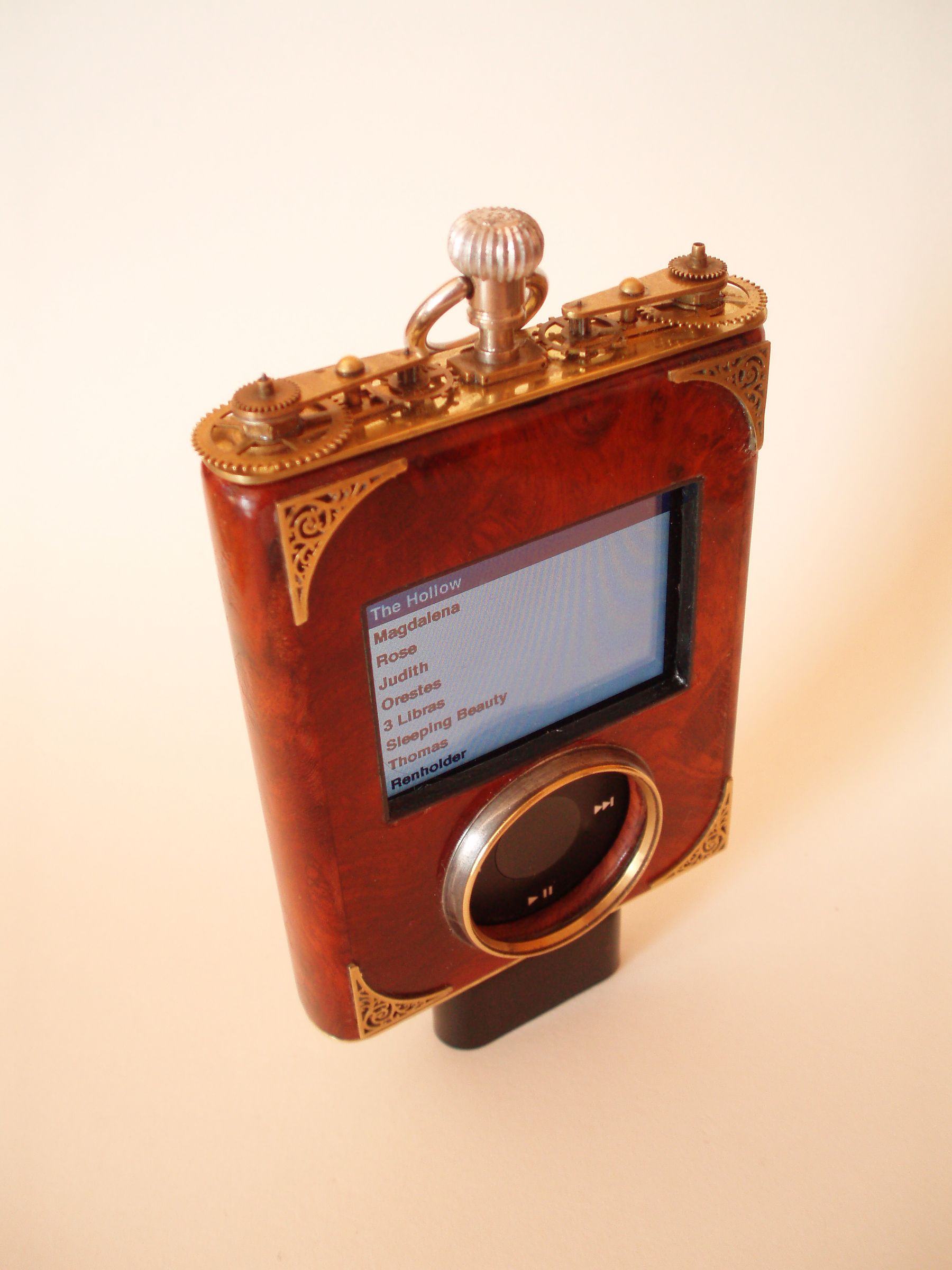 Steampunk IPod Portable Rig (with Pictures) - Instructables