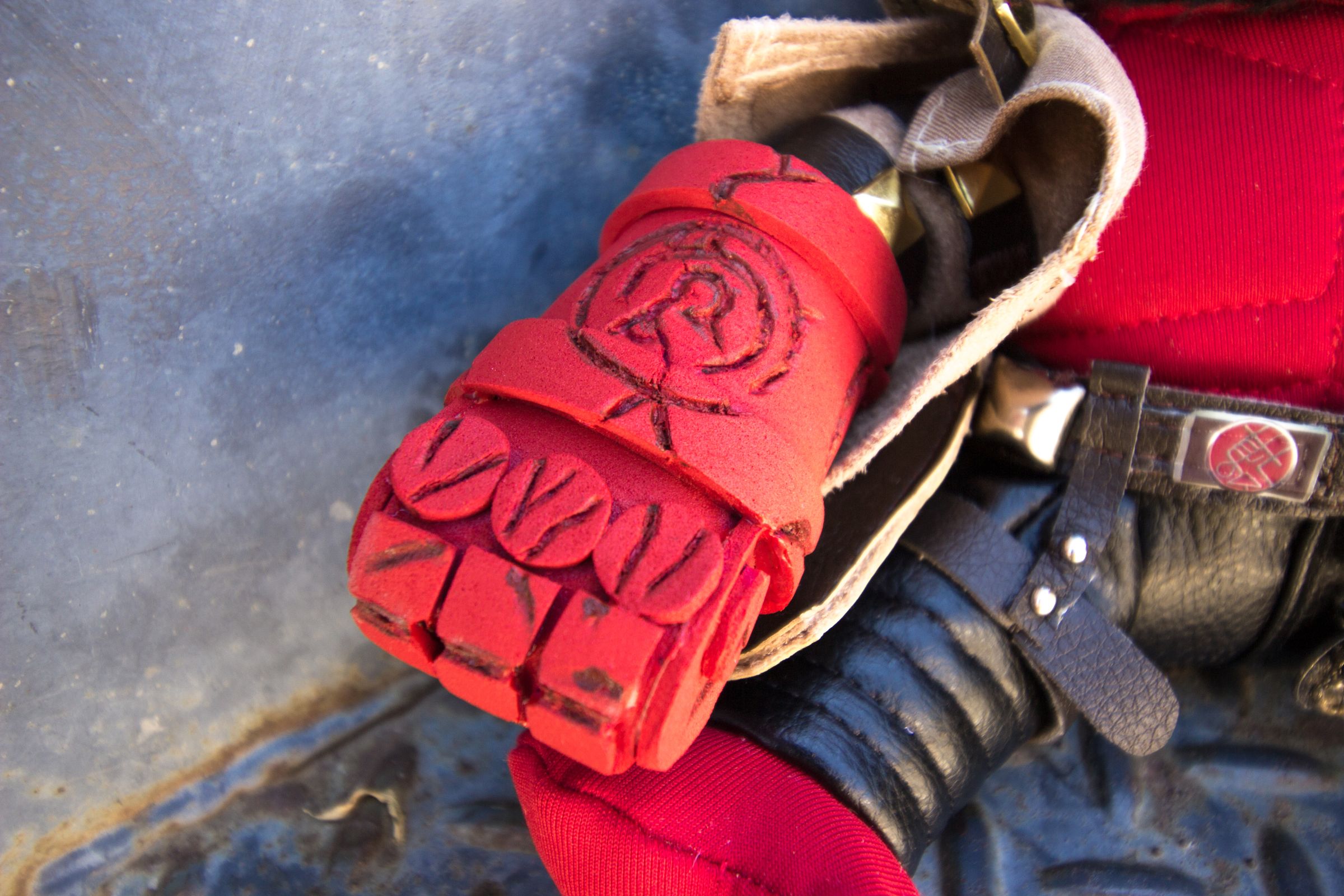 Hellboy Comic Con Costume (For Timmy the ThinkGeek Monkey) : 8 Steps (with Pictures) - Instructables