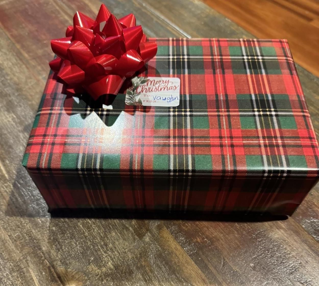 Wrapped a Present : 5 Steps - Instructables