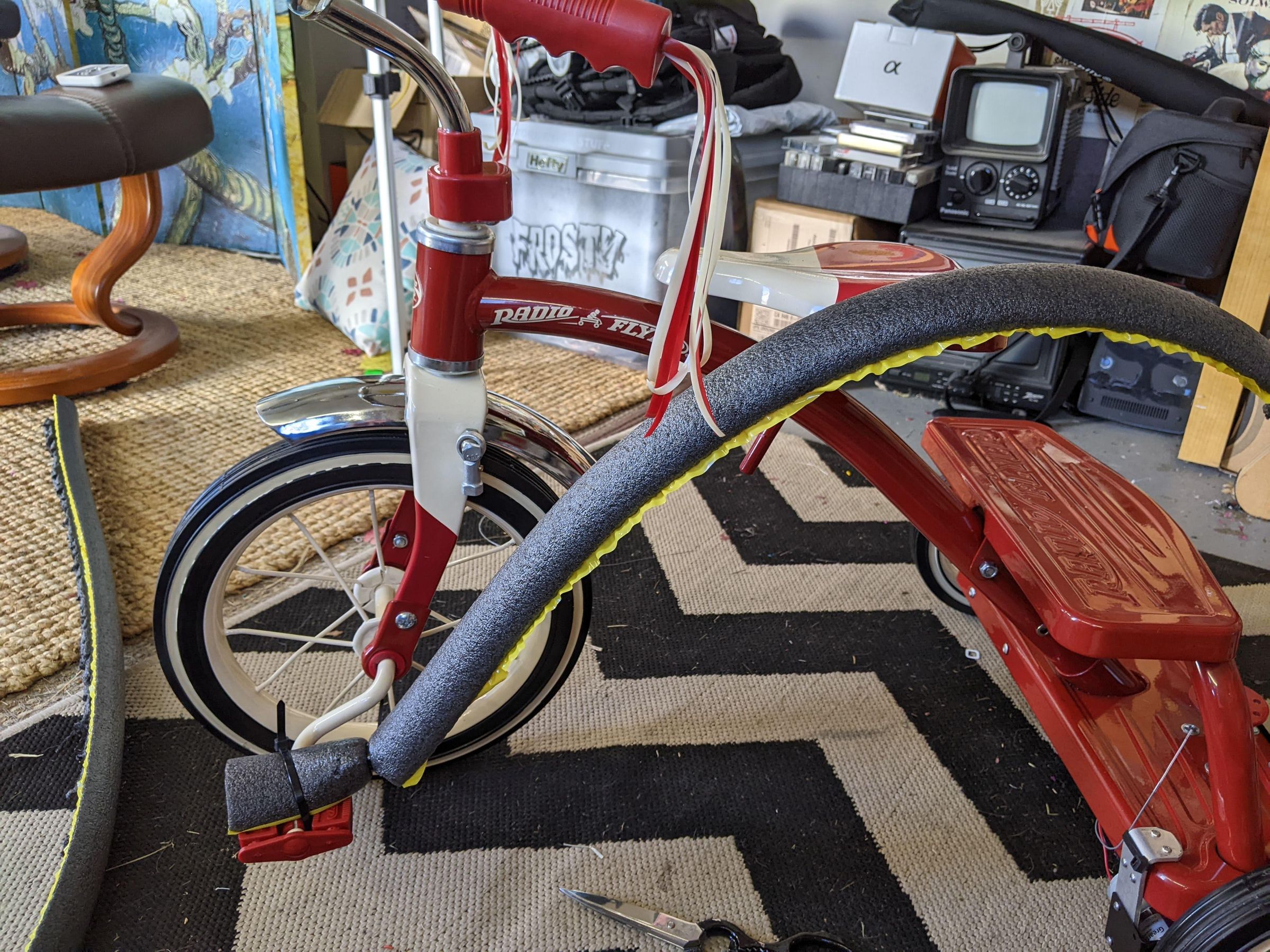 Remote Controlled Tricycle-Riding Puppet : 9 Steps (with Pictures ...