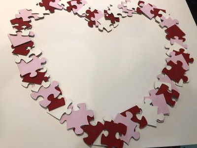 Valentine Puzzle Piece Heart Wreath : 5 Steps (with Pictures ...