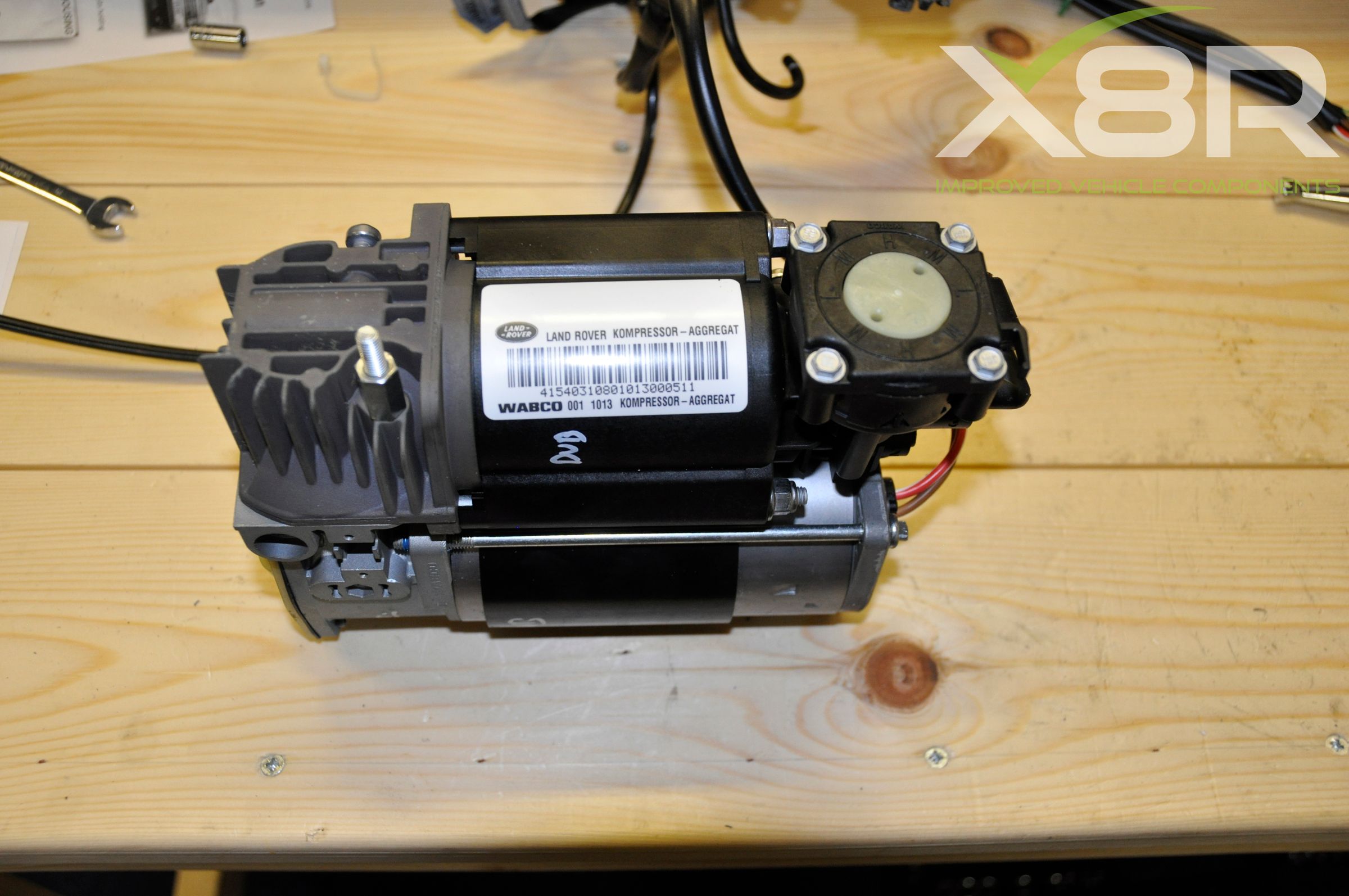 Range Rover L322 Wabco Air Suspension Compressor Removal : 8 Steps ...