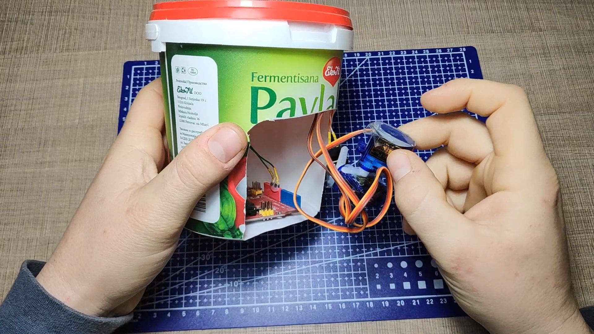 Arduino Controlled Laser Dog Chaser Toy : 6 Steps - Instructables