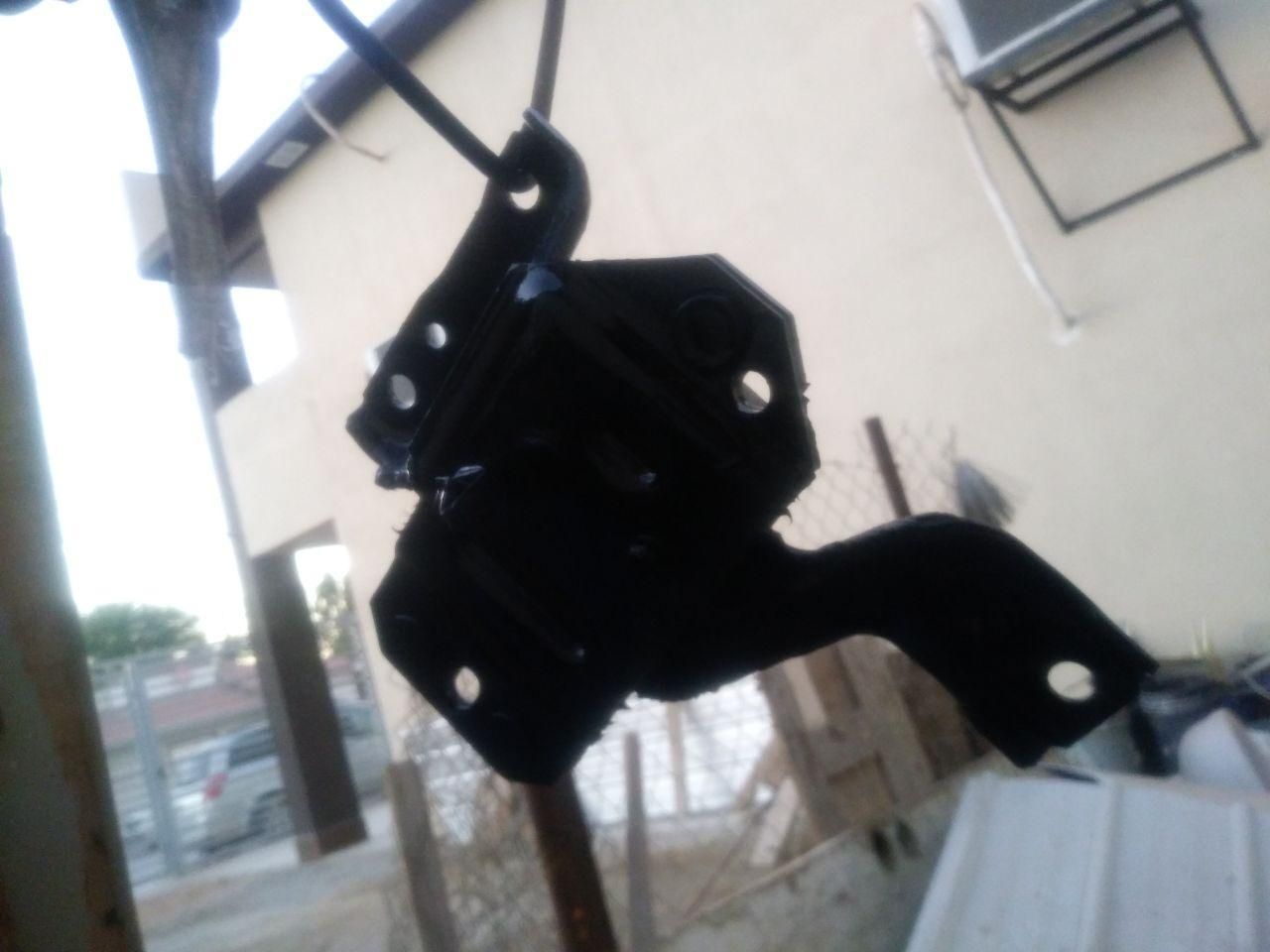 DIY Engine Mounts Rebuild for Cheap : 3 Steps - Instructables