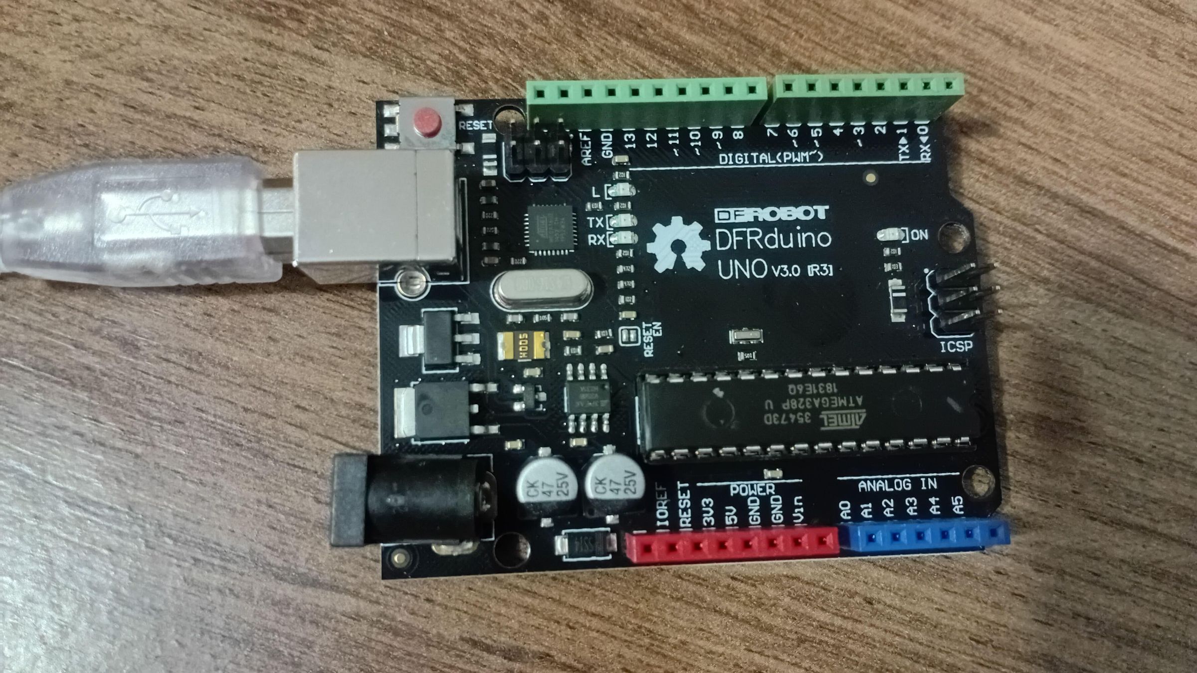 How to Blink a LED - Lesson #1 : 9 Steps - Instructables