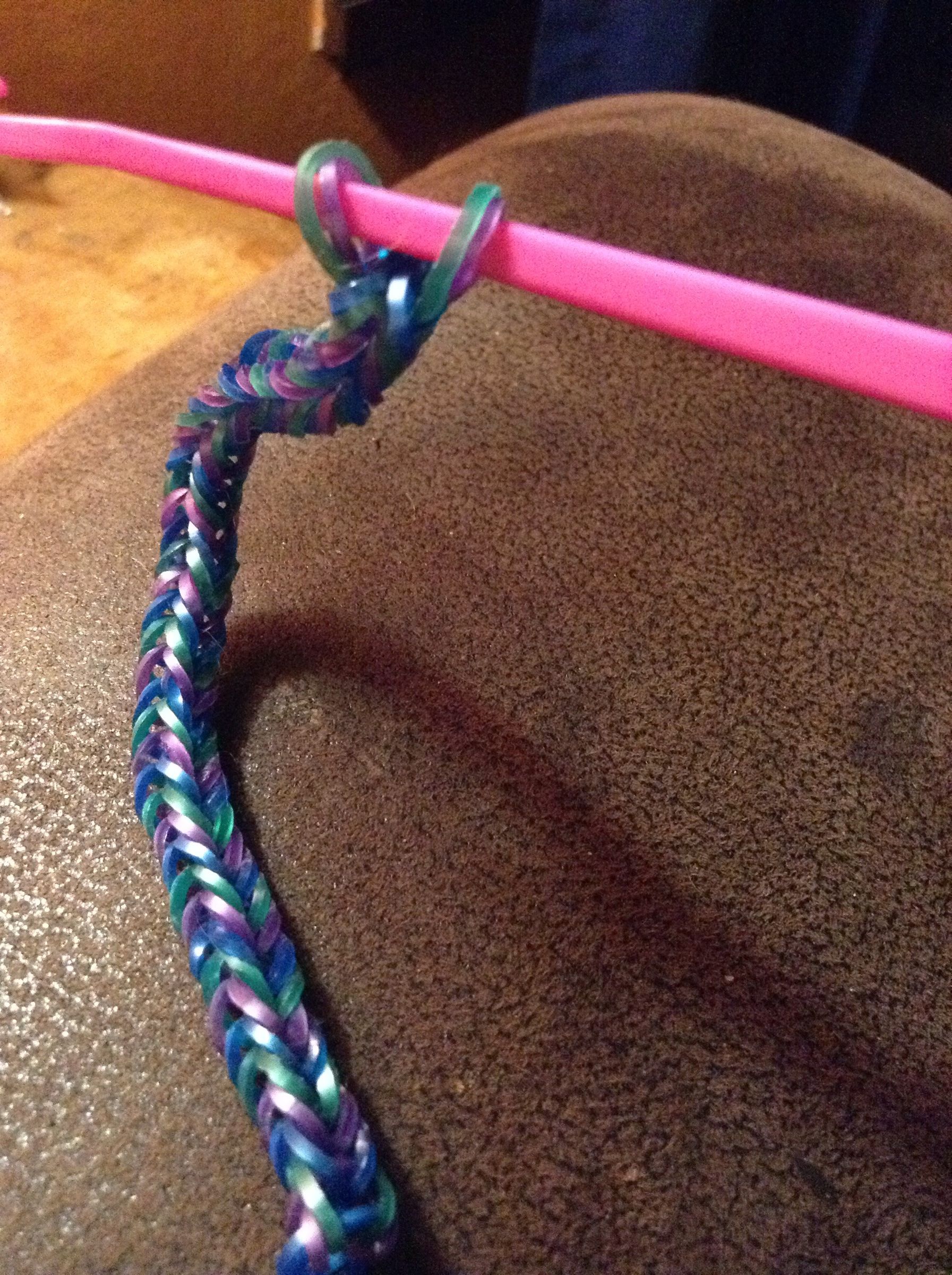 Rainbow Loom Fishtail Bracelet : 25 Steps - Instructables