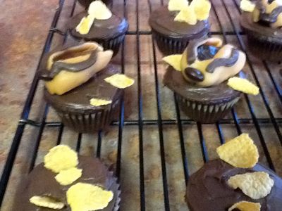 Cockroach Cupcakes (with Pictures) - Instructables
