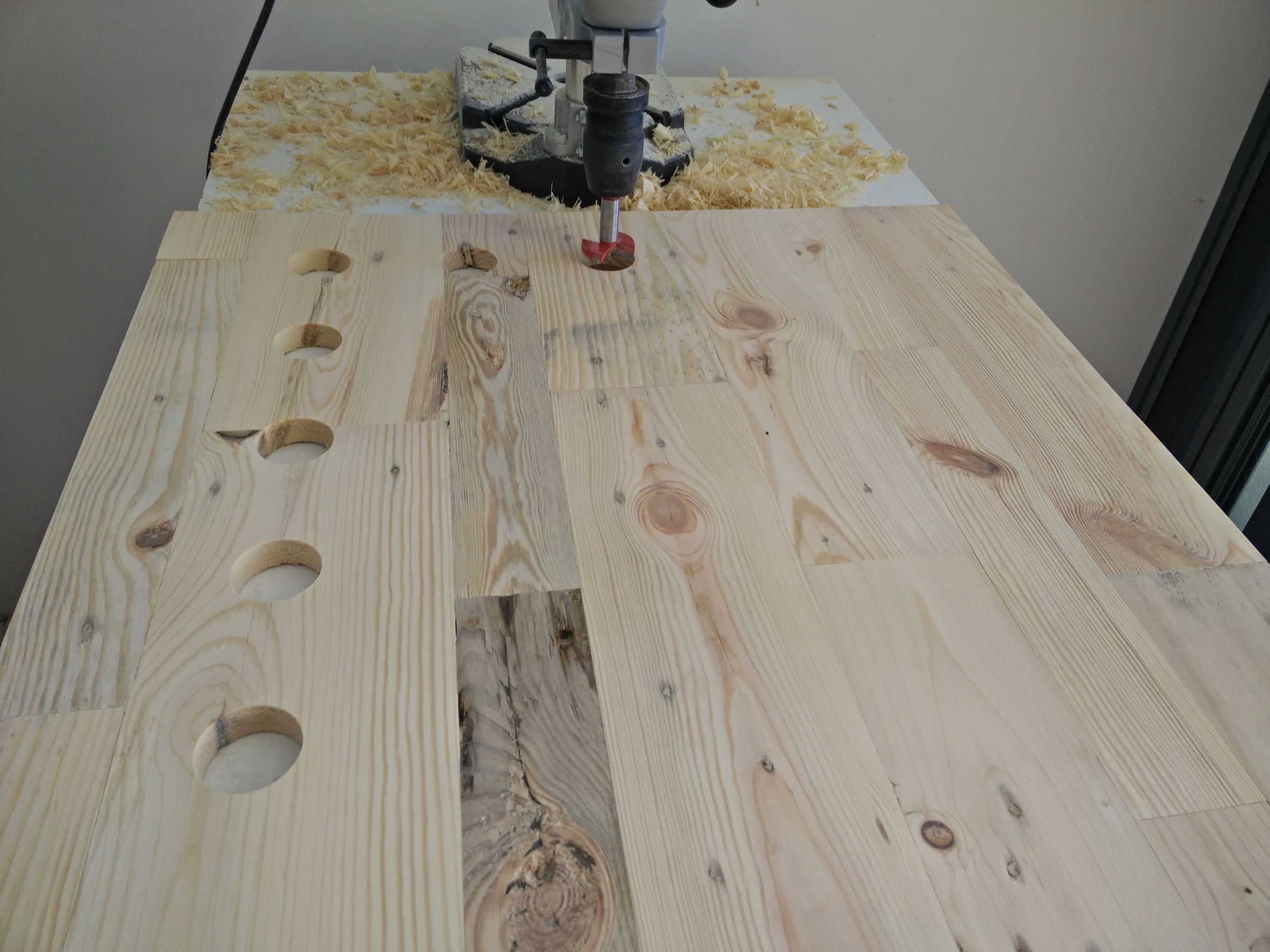 How to Build a Desk From Pallet Wood : 12 Steps (with Pictures ...