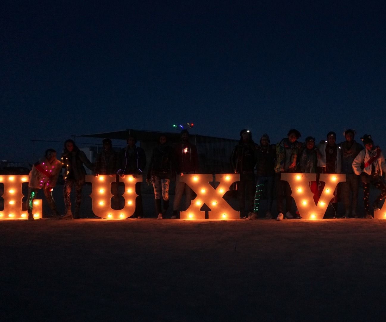 A Big, Luxurious Marquee Sign : 9 Steps (with Pictures) - Instructables