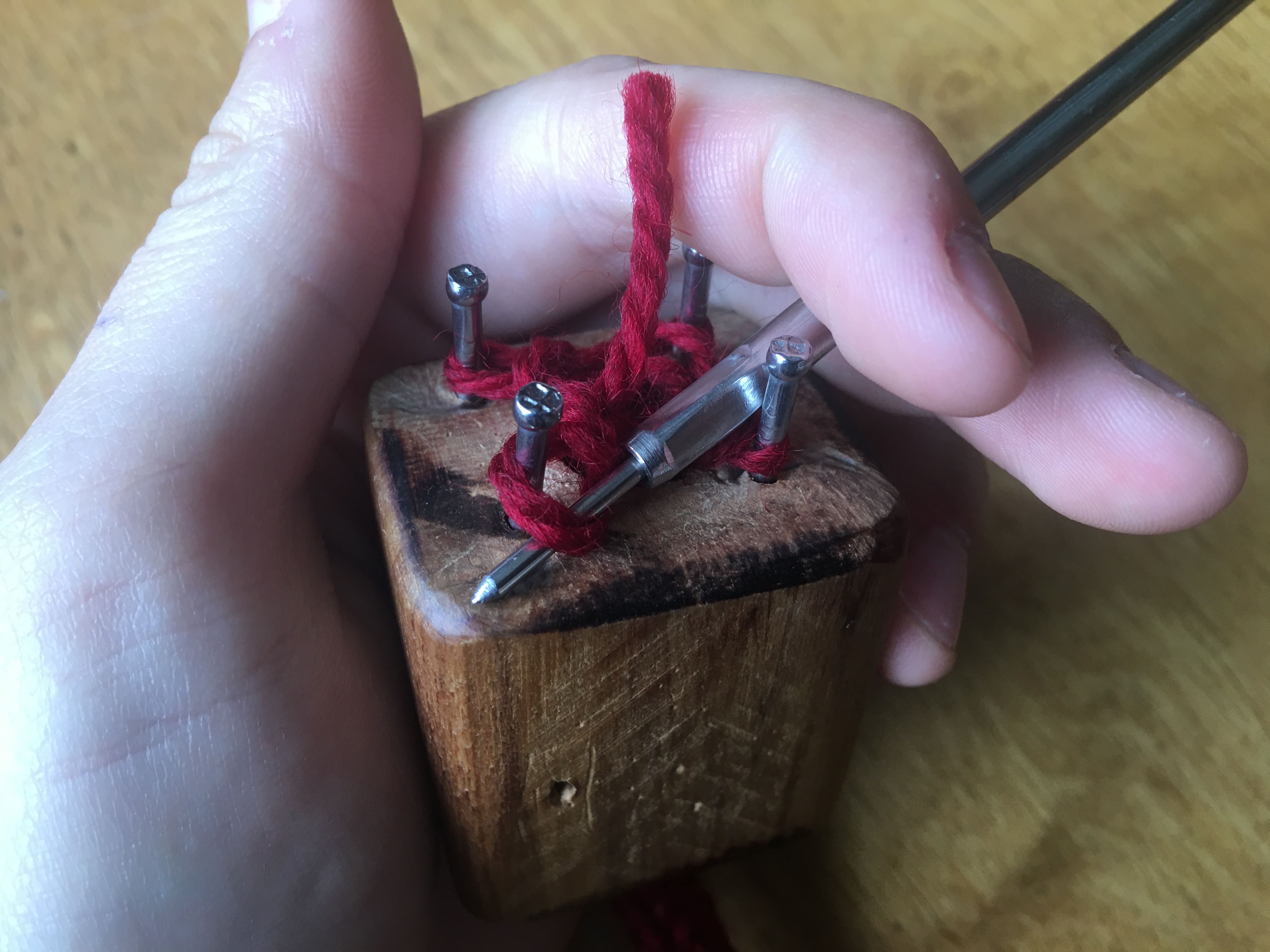 How to French Knit a Rug : 11 Steps (with Pictures) - Instructables