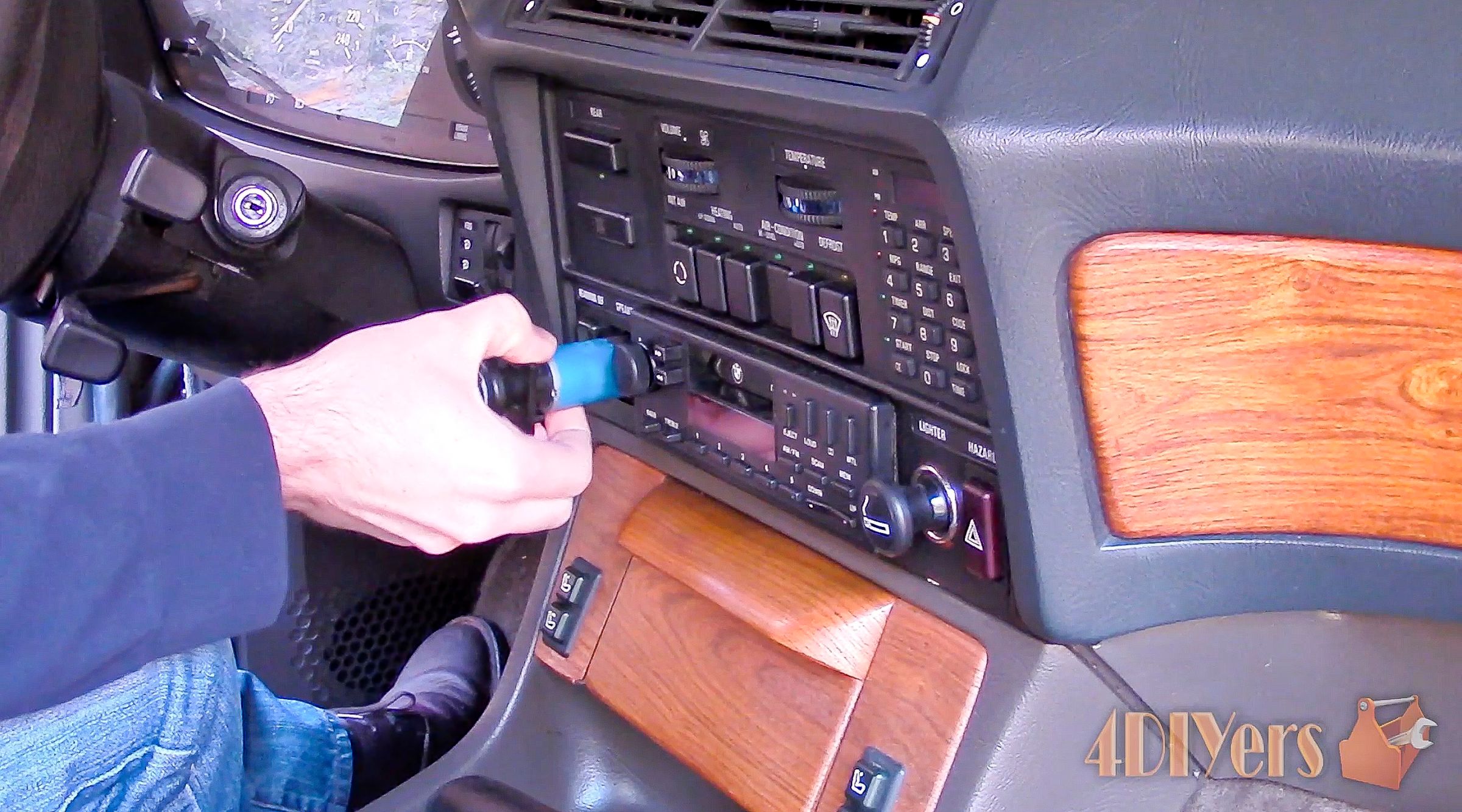 How to Clean a Potentiometer Switch : 3 Steps (with Pictures ...