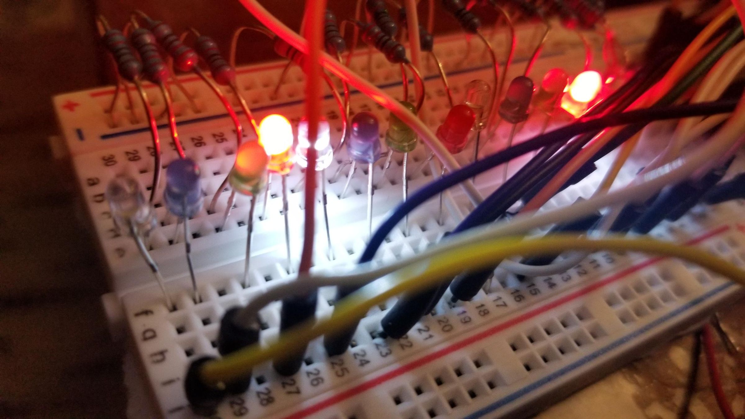 8 LED Chaser With 74HC595 8 Bit Shift Register : 5 Steps (with Pictures ...