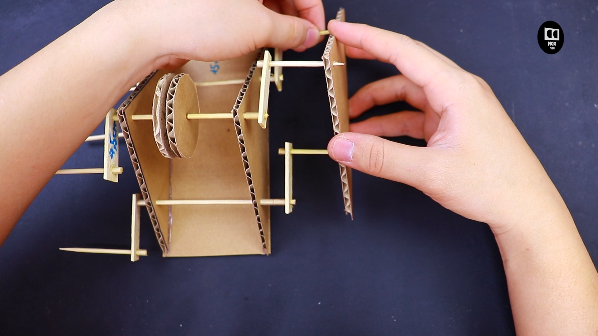 ⚔ Robot (Monster) Fight With Cadboard : 17 Steps (with Pictures ...