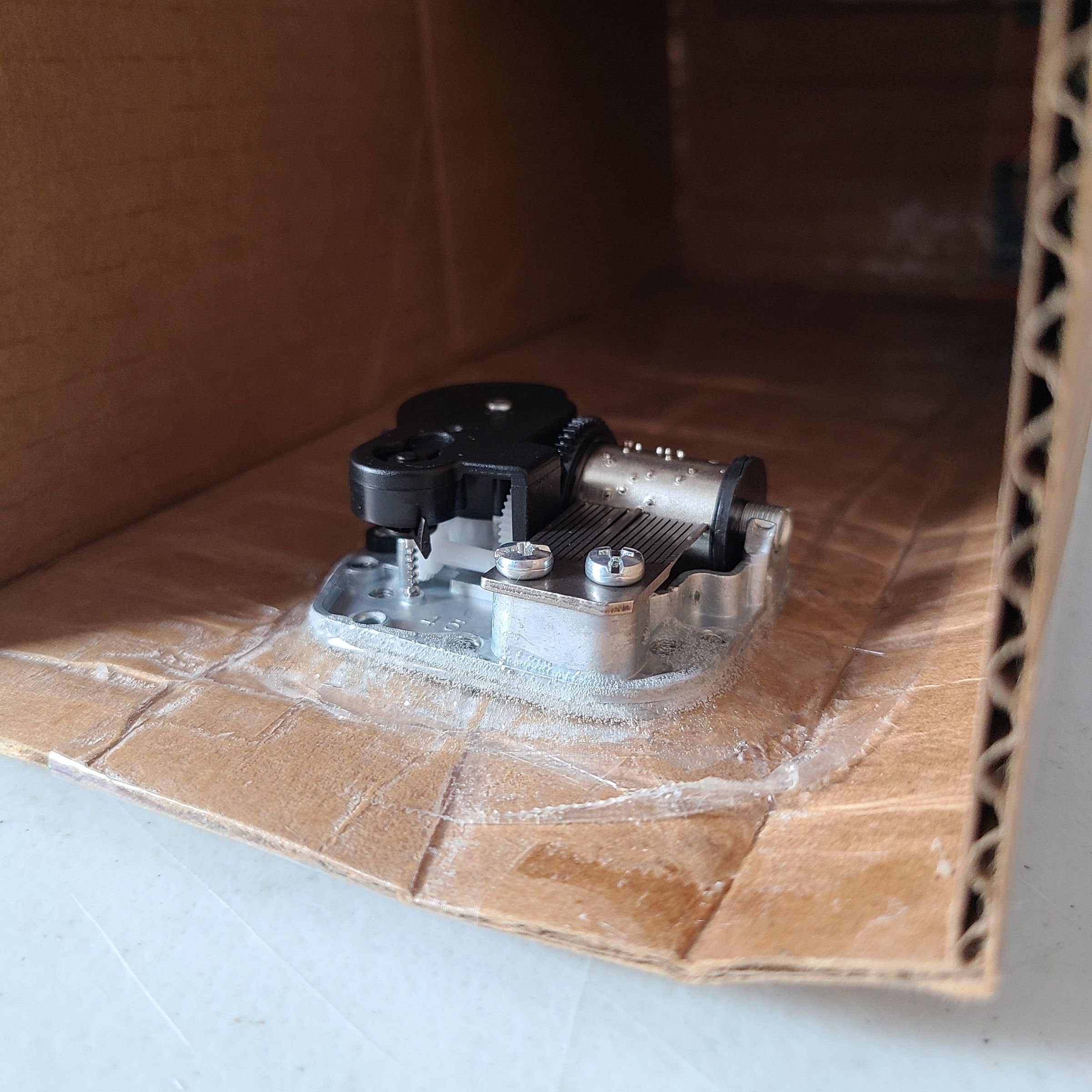 How to Make a Pinata : 19 Steps (with Pictures) - Instructables