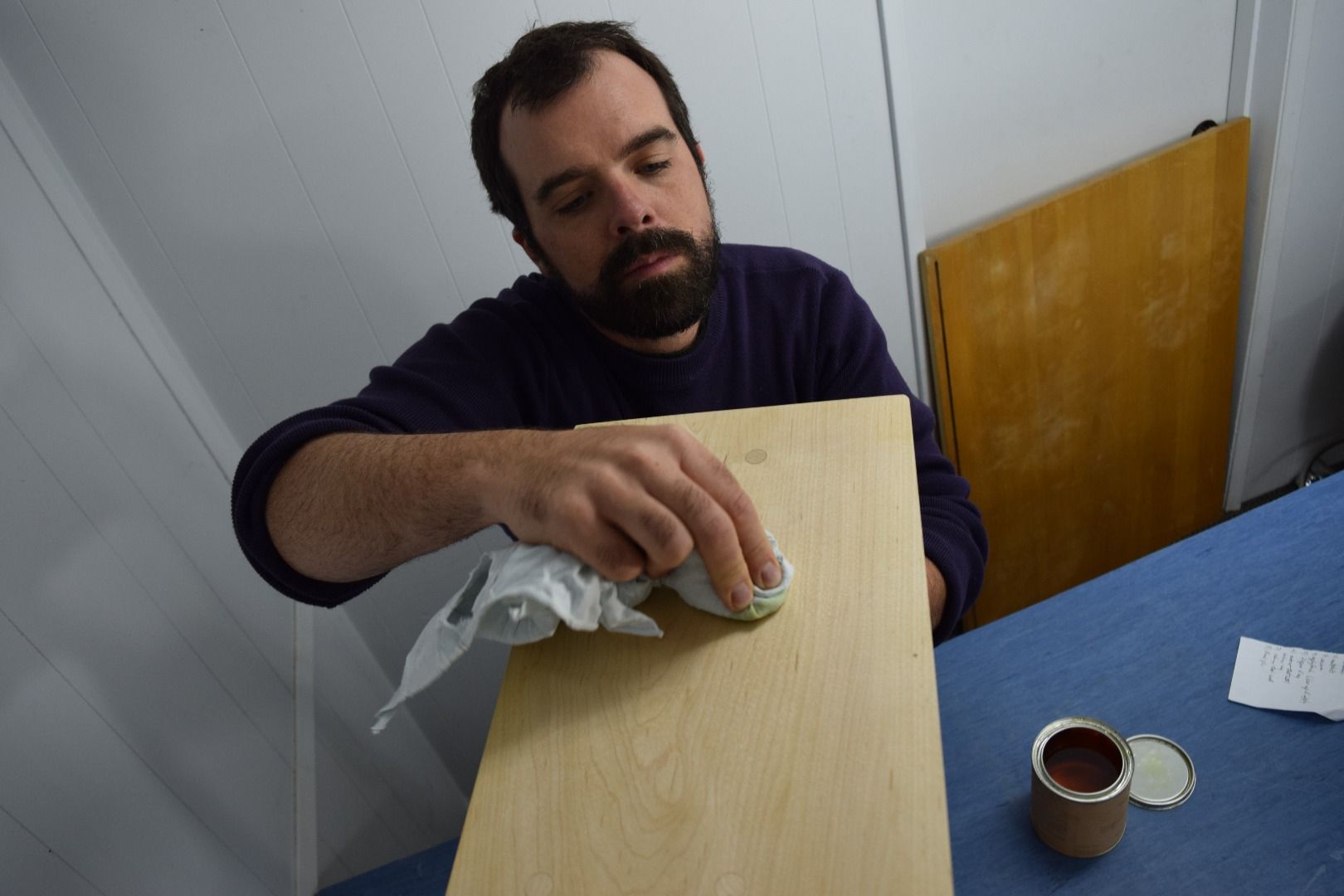 Applying Traditional Varnish Oil : 7 Steps (with Pictures) - Instructables