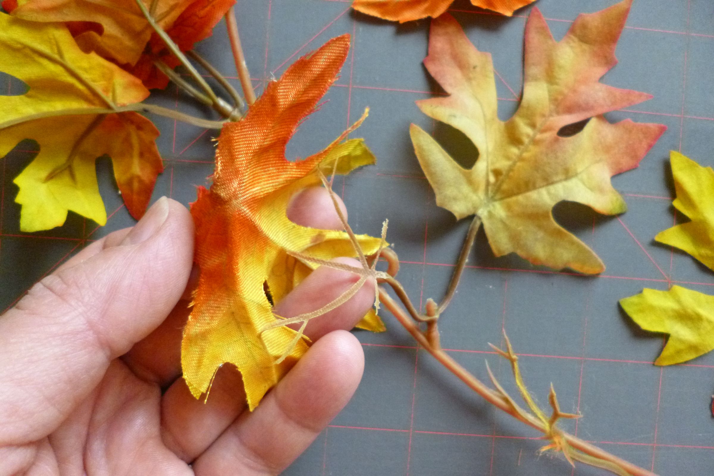 Decorating With Fall Leaves : 5 Steps (with Pictures) - Instructables