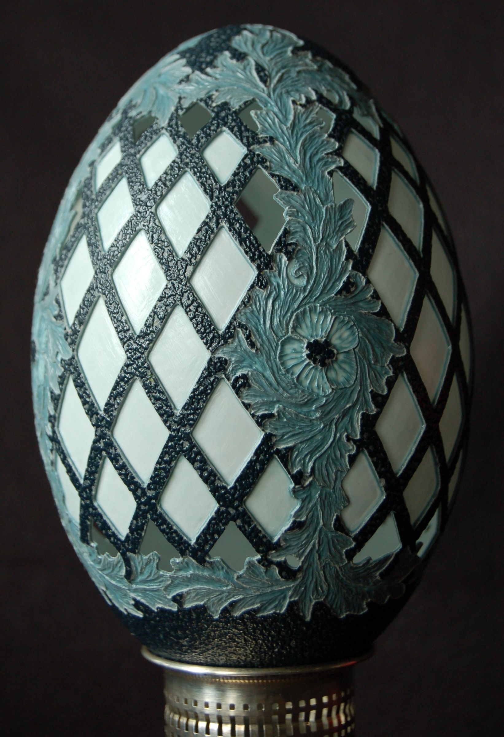 Carving a Lattice and Acanthus Pattern on an Emu Egg Shell : 22 Steps (with Pictures ...