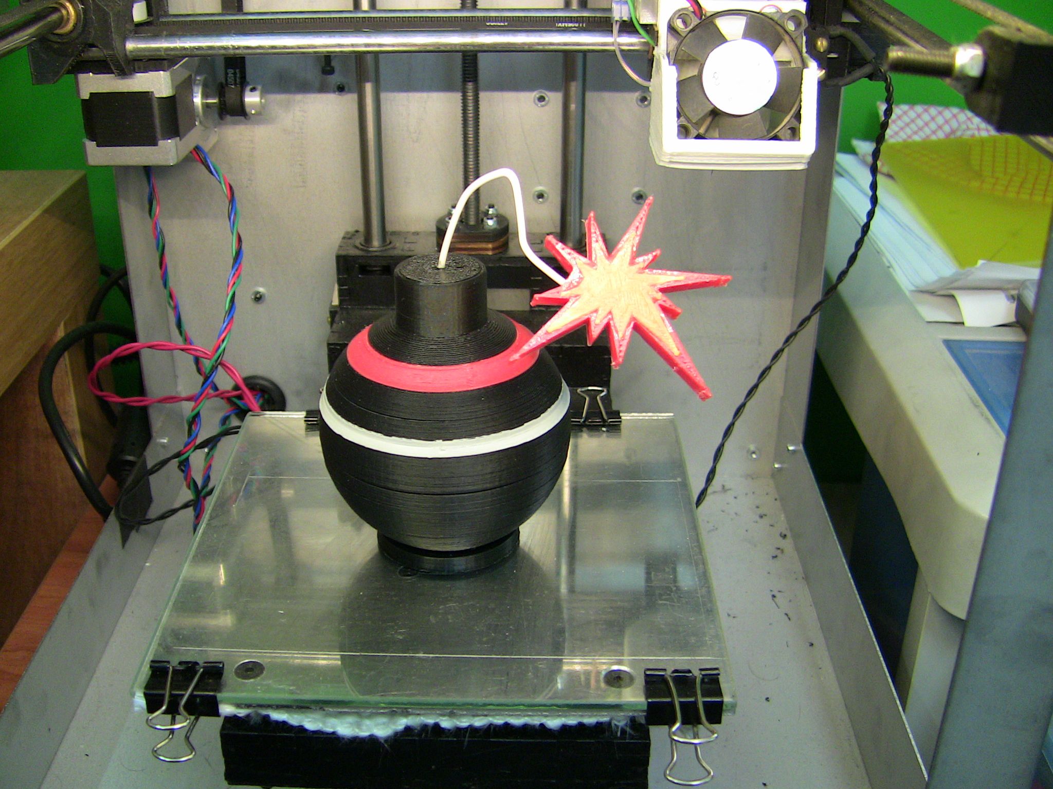 Bibi's Bomb - Instructables