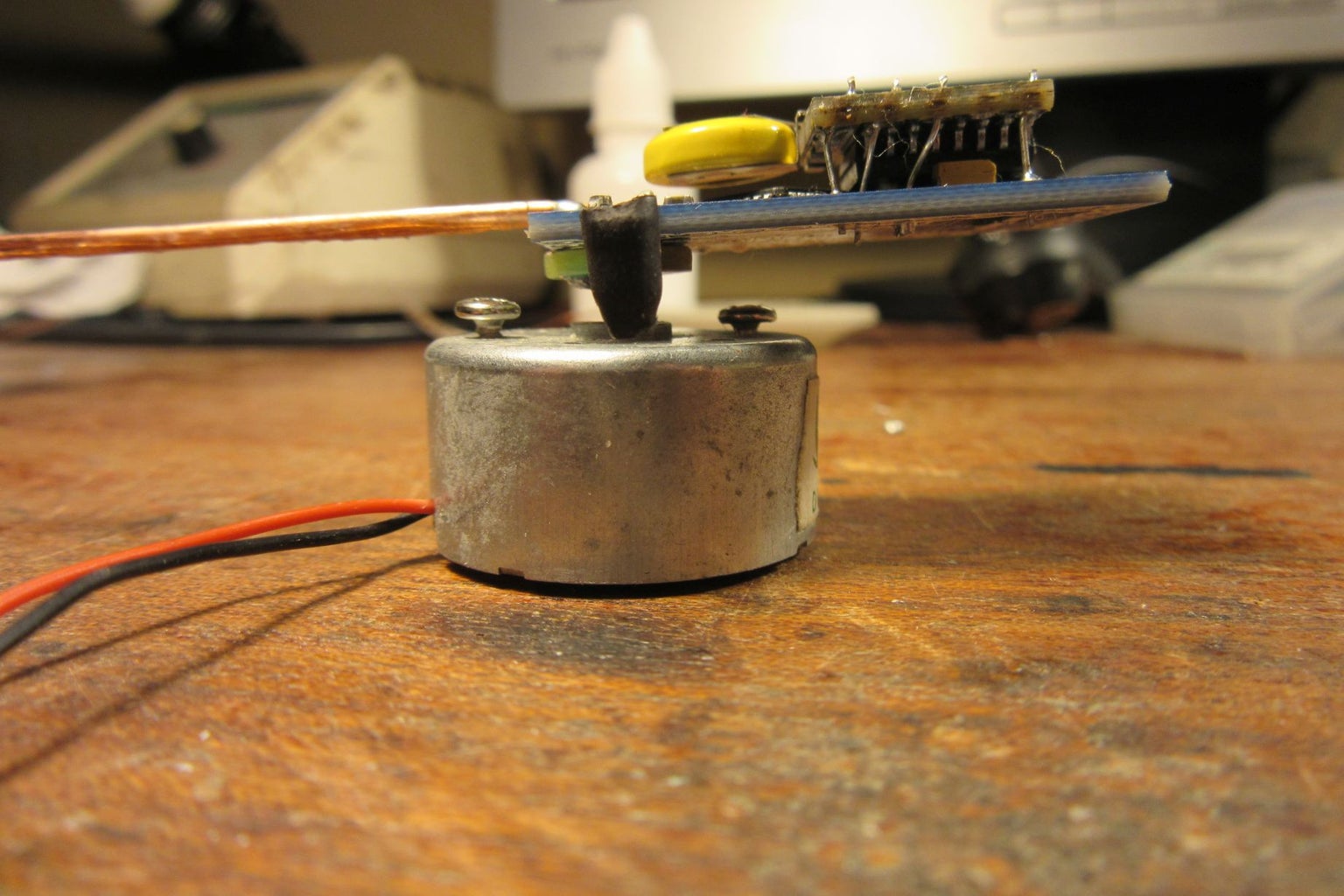 Arduino Wireless Power POV Word Clock : 8 Steps - Instructables Arduino Wireless Power POV Word Clock : 8 Steps - Instructables