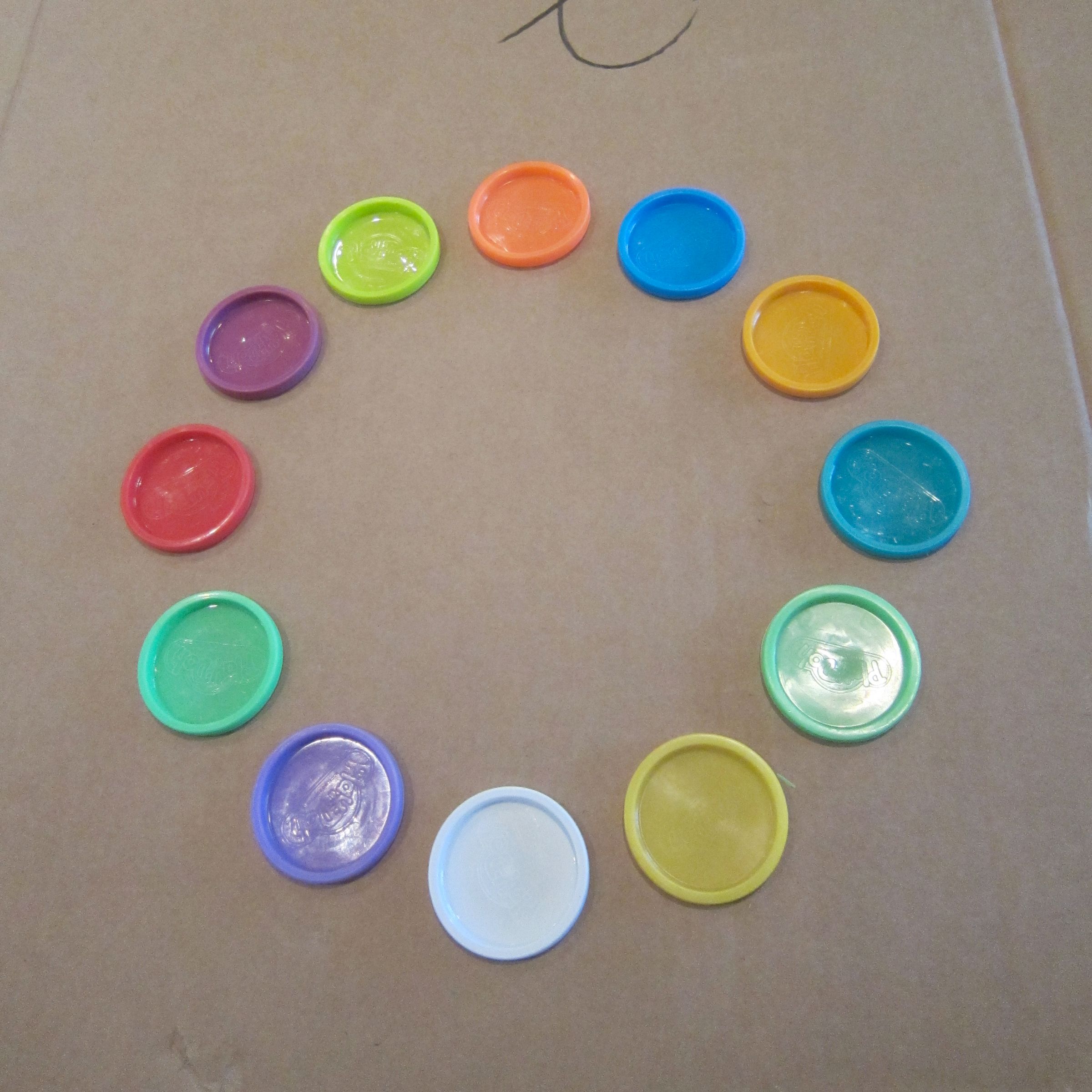 Play-Doh Lid Clock : 6 Steps (with Pictures) - Instructables