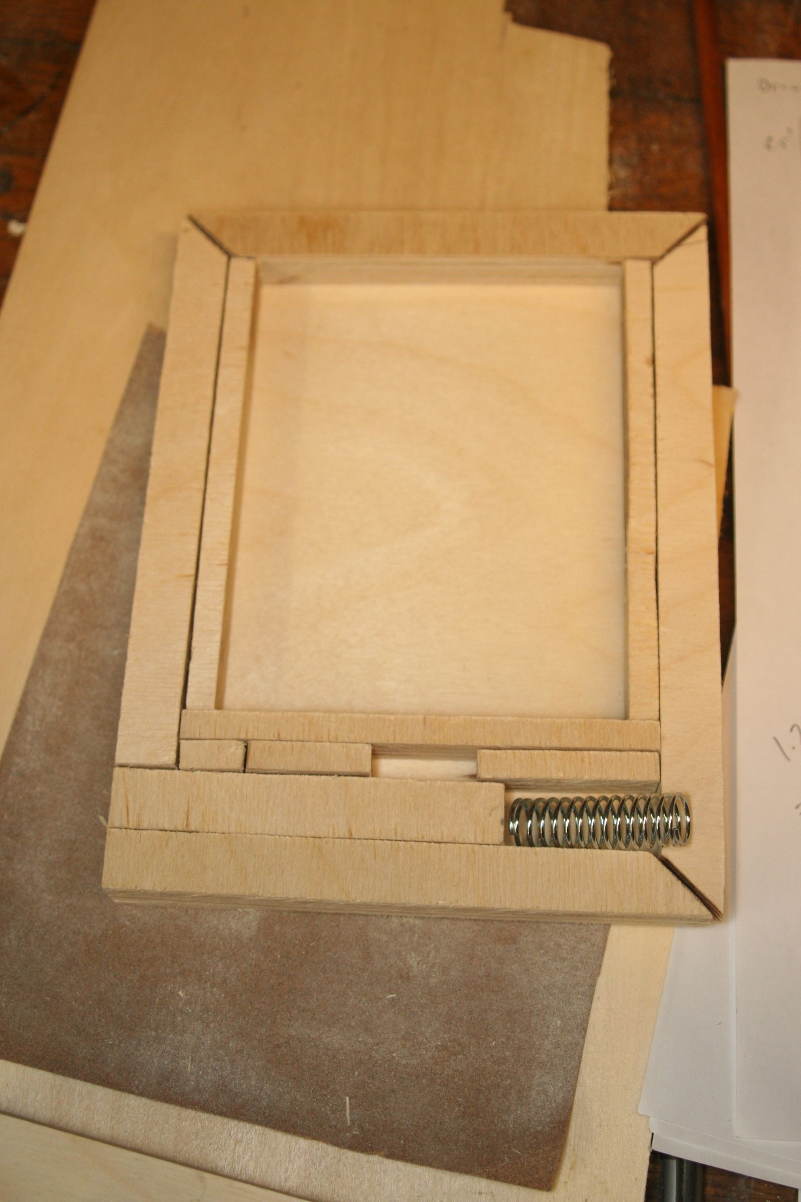 Secret Compartment Plywood Lamp : 10 Steps (with Pictures) - Instructables