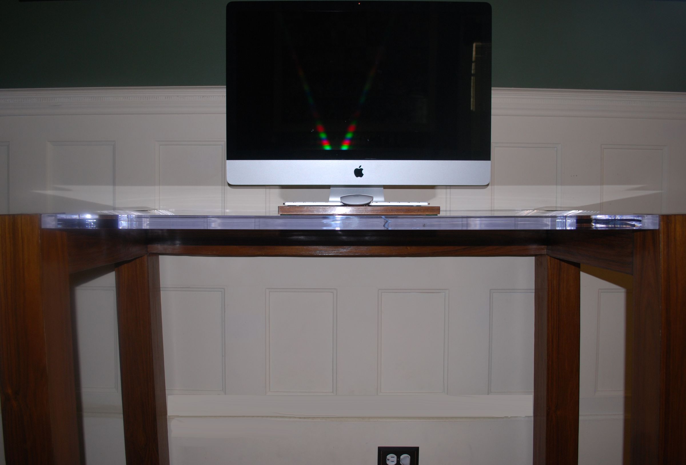 IMac Desk : 9 Steps (with Pictures) - Instructables