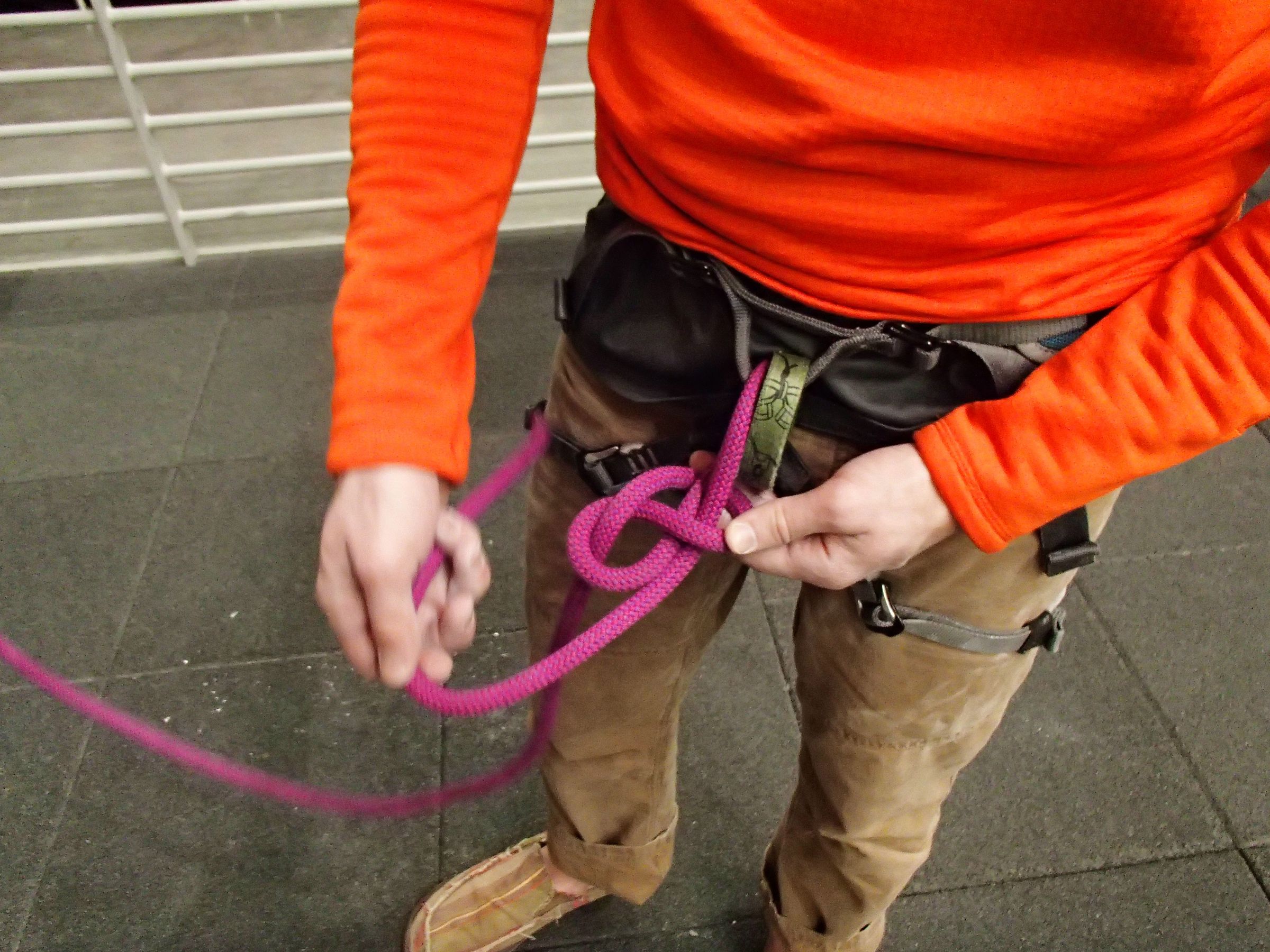 A Climber's Guide to the Figure Eight Follow Through Knot : 5 Steps ...