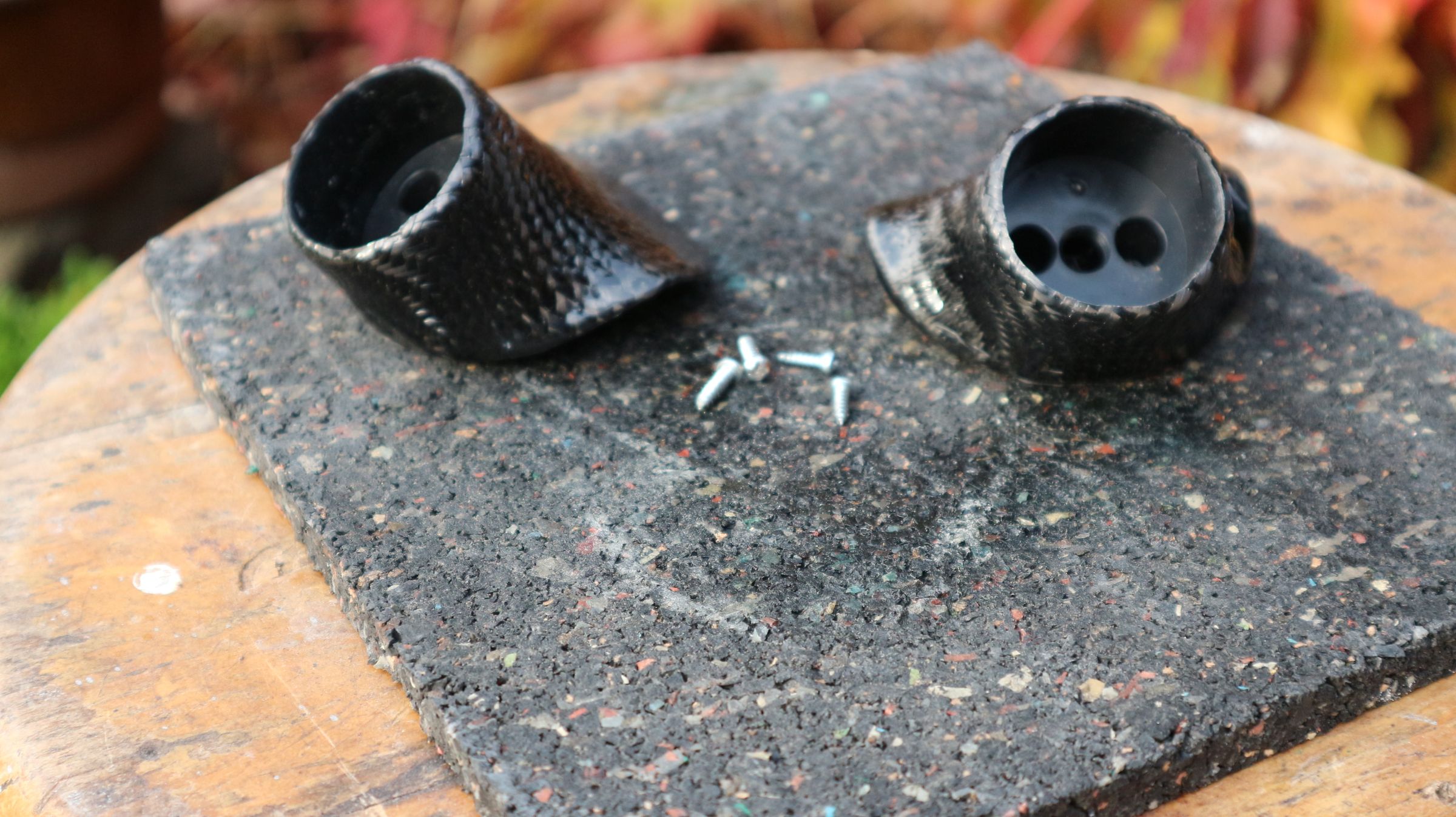 DIY Carbon Tweeter Holder for Dashboard & Rear Deck : 4 Steps ...