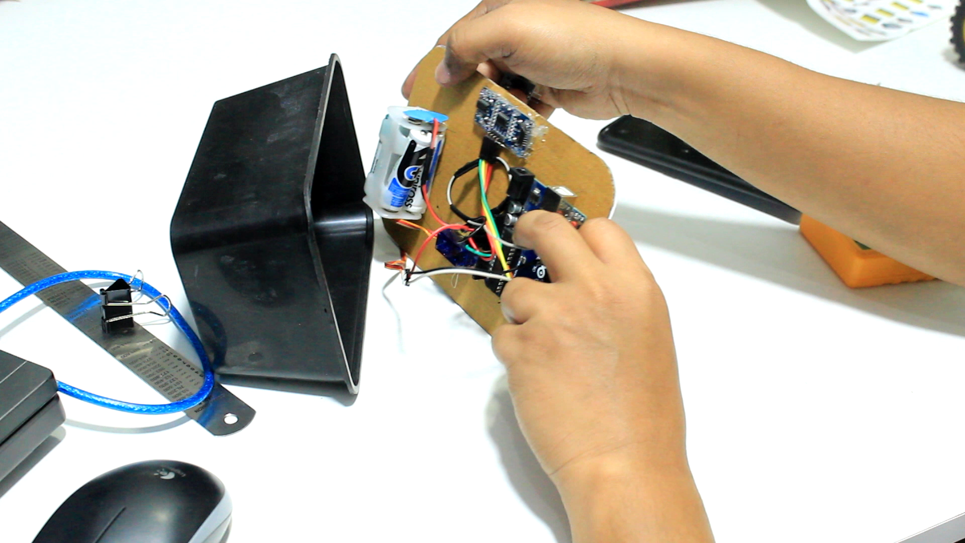 Analog Distance Measuring Meter Using Arduino & Ultrasonic Sensor : 4 ...