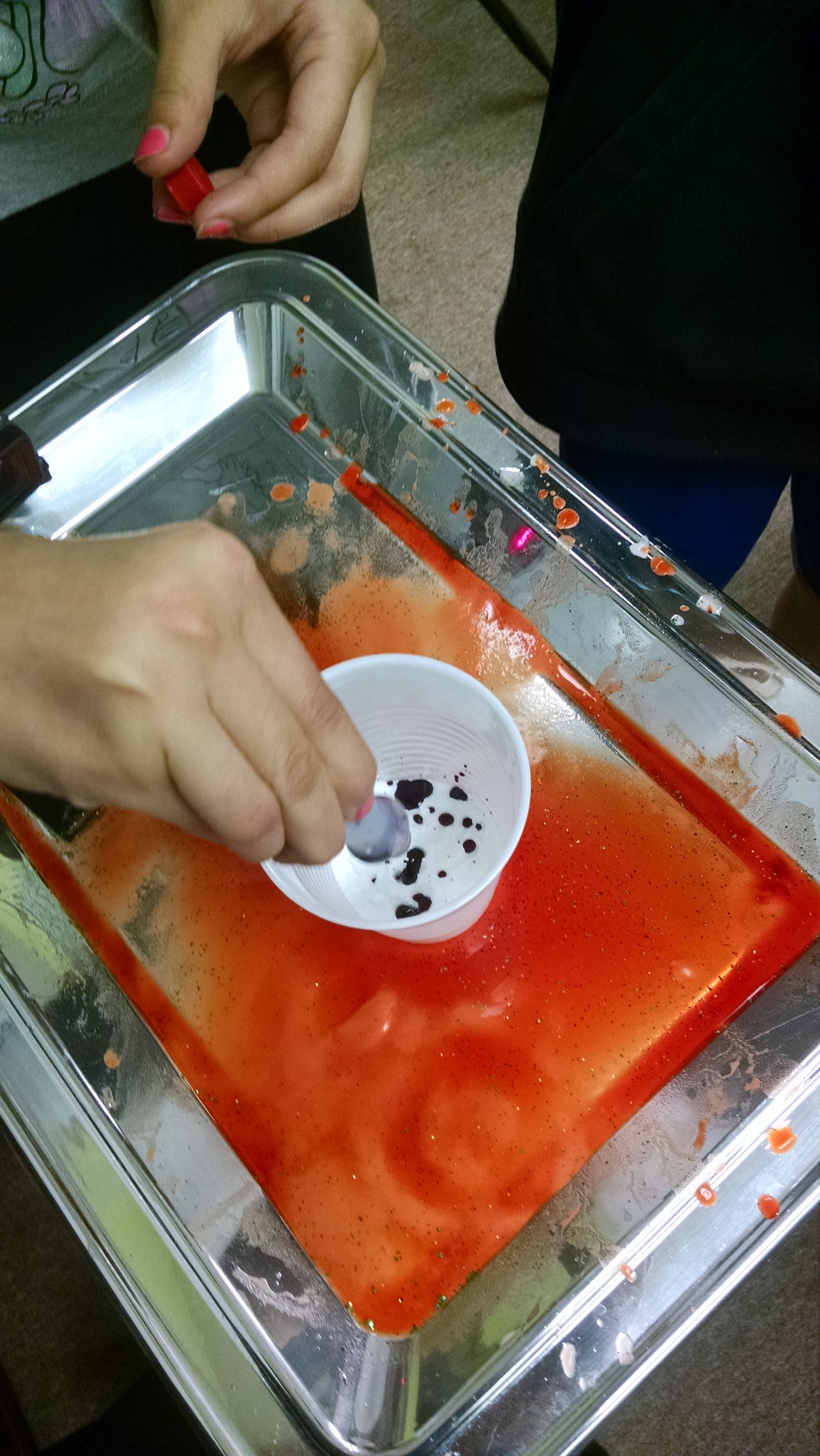 How to Make a Sparkly Explosion Volcano : 6 Steps - Instructables