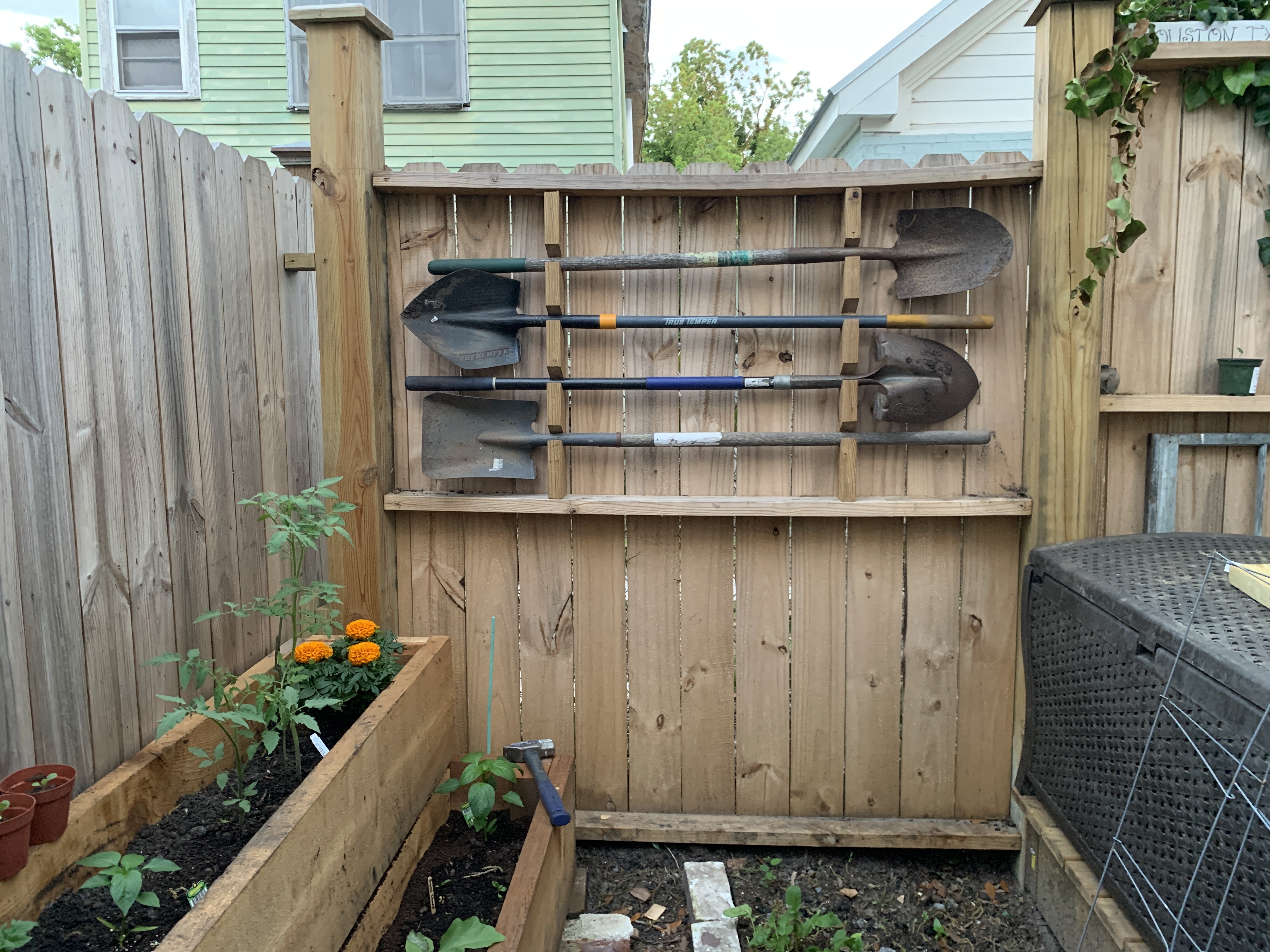 Garden Tool Rack : 4 Steps (with Pictures) - Instructables