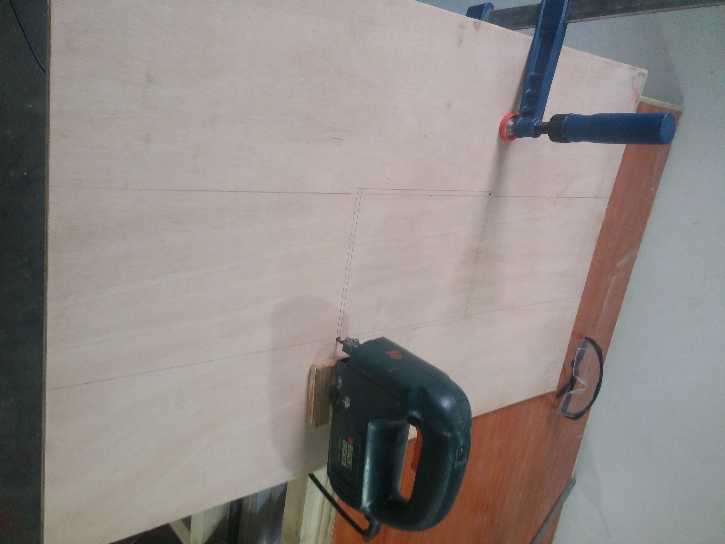 DIY PORTABLE WORK STATION : 13 Steps (with Pictures) - Instructables