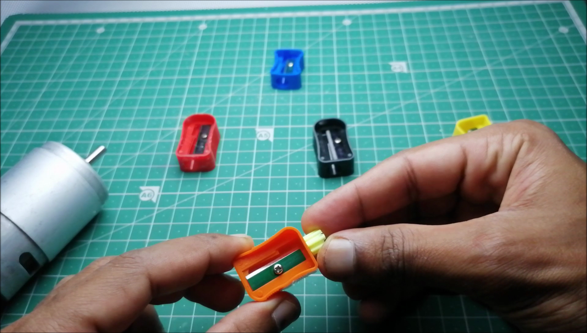 How to Make Automatic Pencil Sharpener Using Recycled Materials : 5 ...