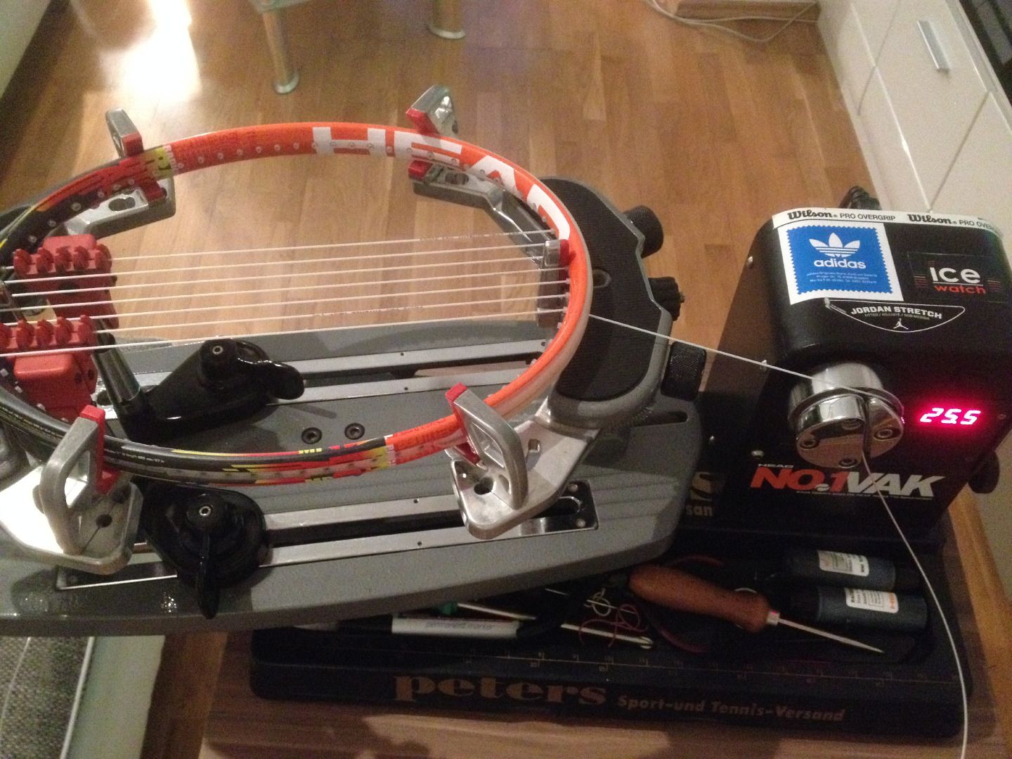 How to Restring Your Own Tennis Racquet : 8 Steps - Instructables