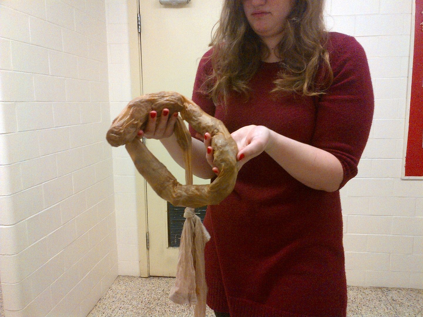 Zombie Eating Intestines : 8 Steps - Instructables