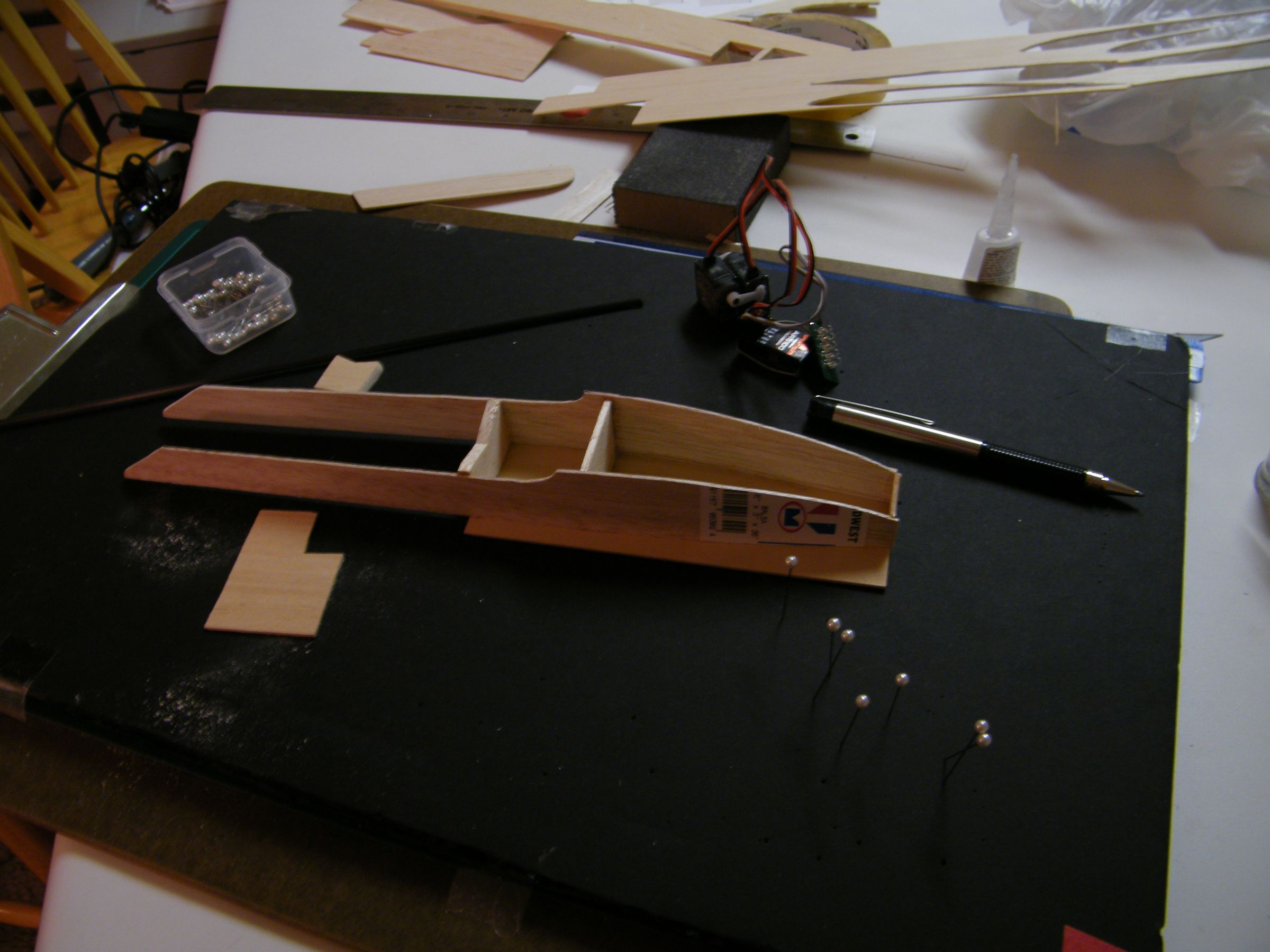 Ultralight RC Glider From Scrap - Instructables