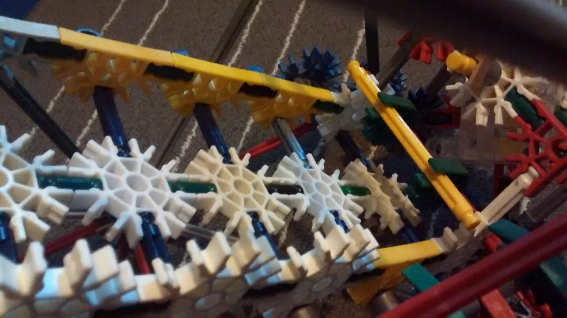 The Corkscrew | a K'nex Ball Machine Lift : 8 Steps - Instructables