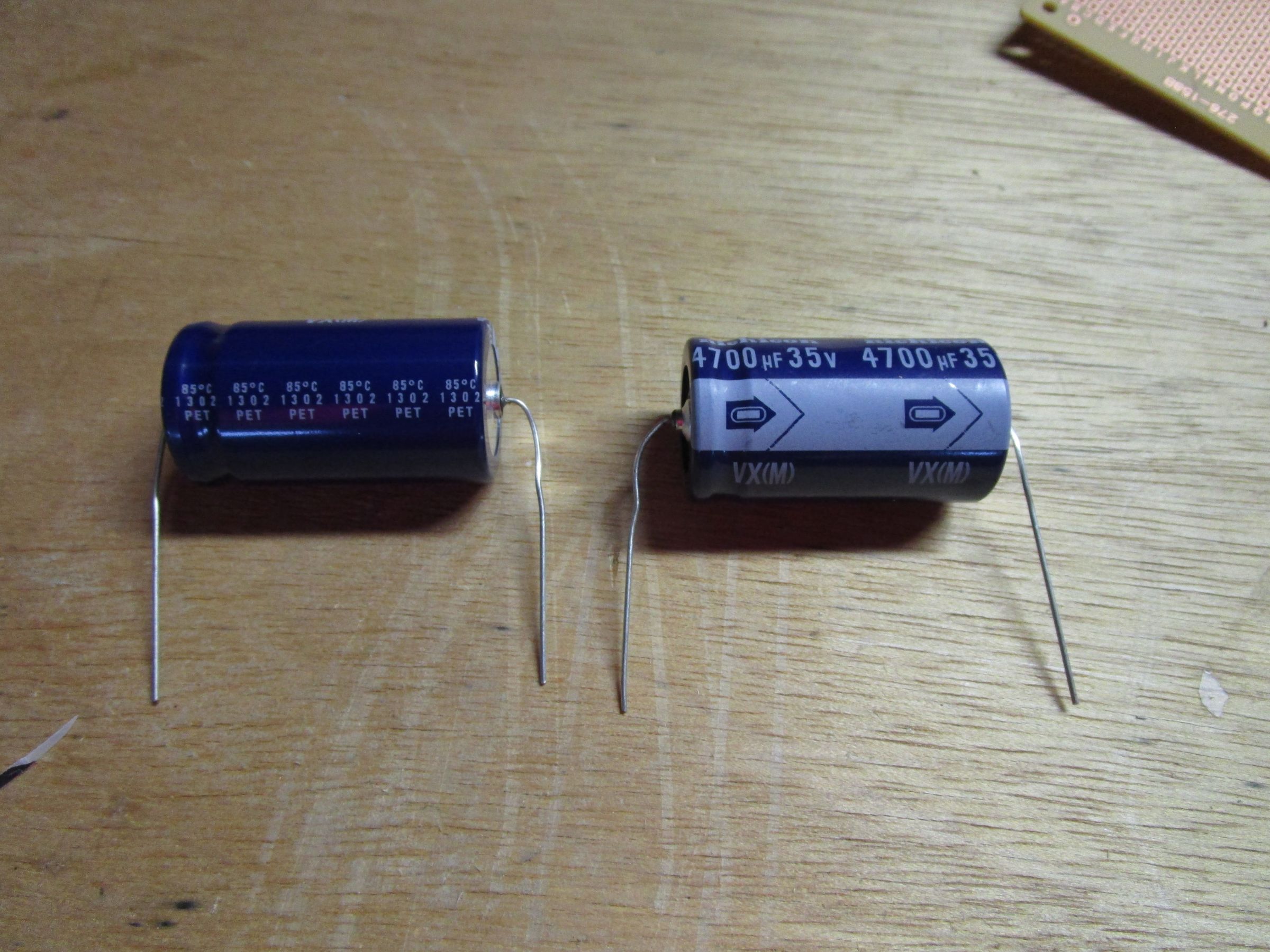 Rechargeable Handheld Capacitor Flashlight : 7 Steps - Instructables