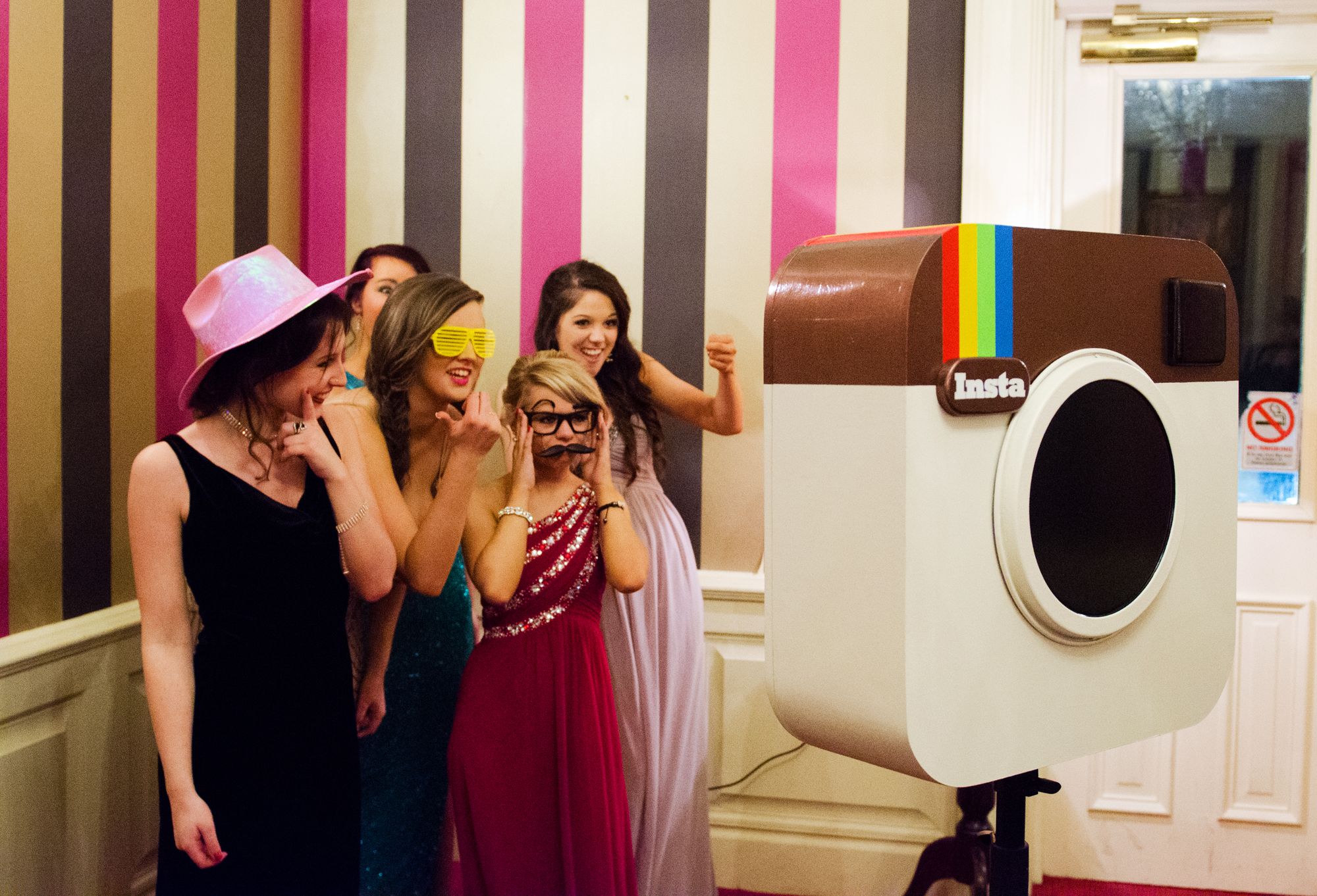 Instagram Inspired DIY Photo-Booth : 18 Steps (with Pictures ...