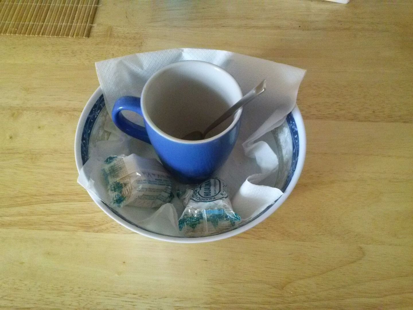 A One-handed Tray to Avoid Mess. : 5 Steps - Instructables