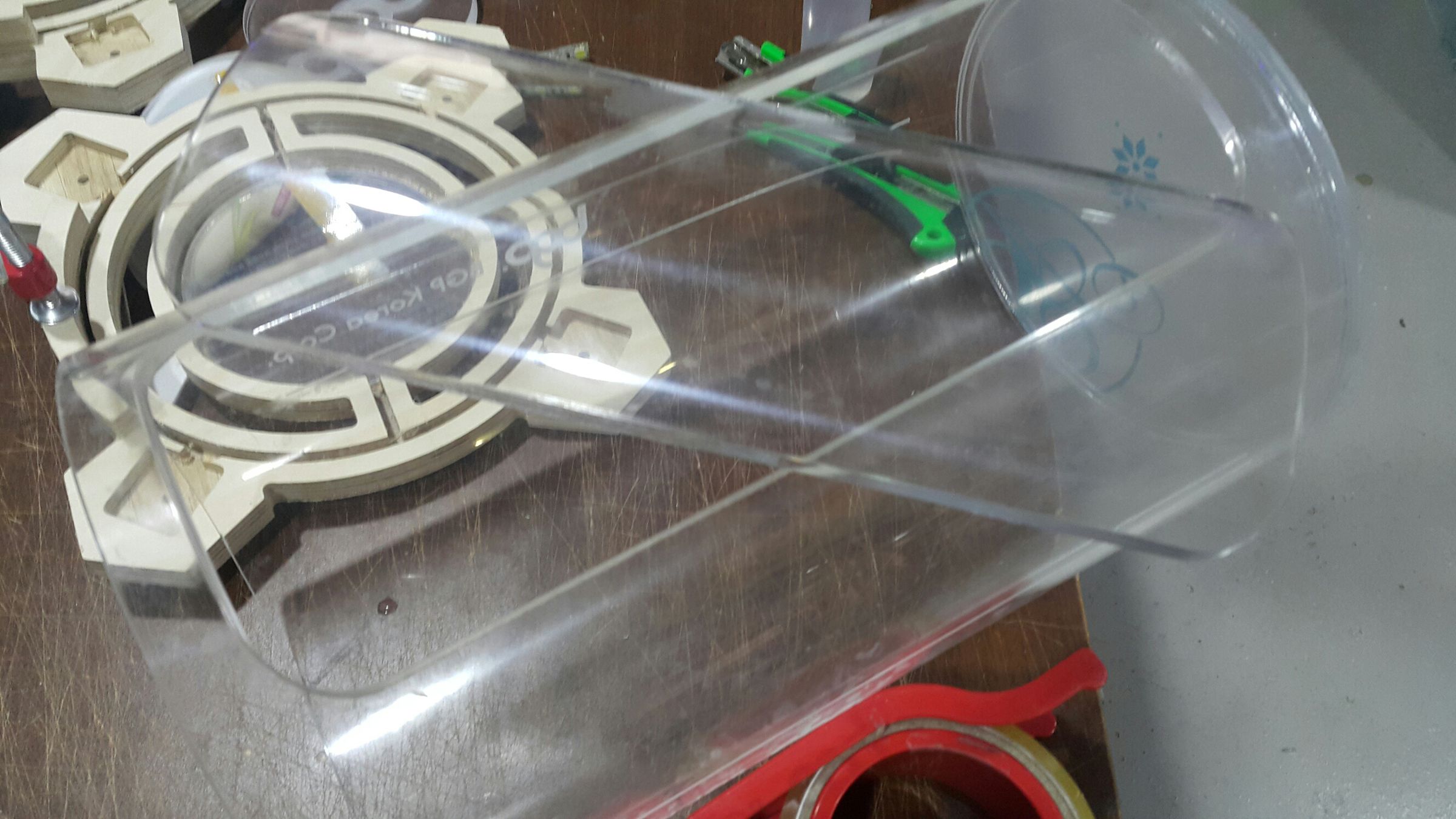 Acrylic Fish Tank (aquarium) : 6 Steps - Instructables