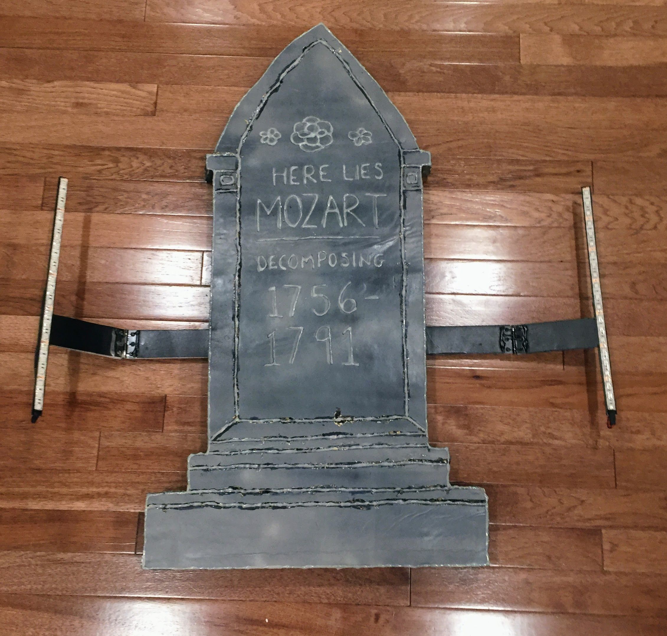 Glow in the Dark Tombstones : 3 Steps (with Pictures) - Instructables