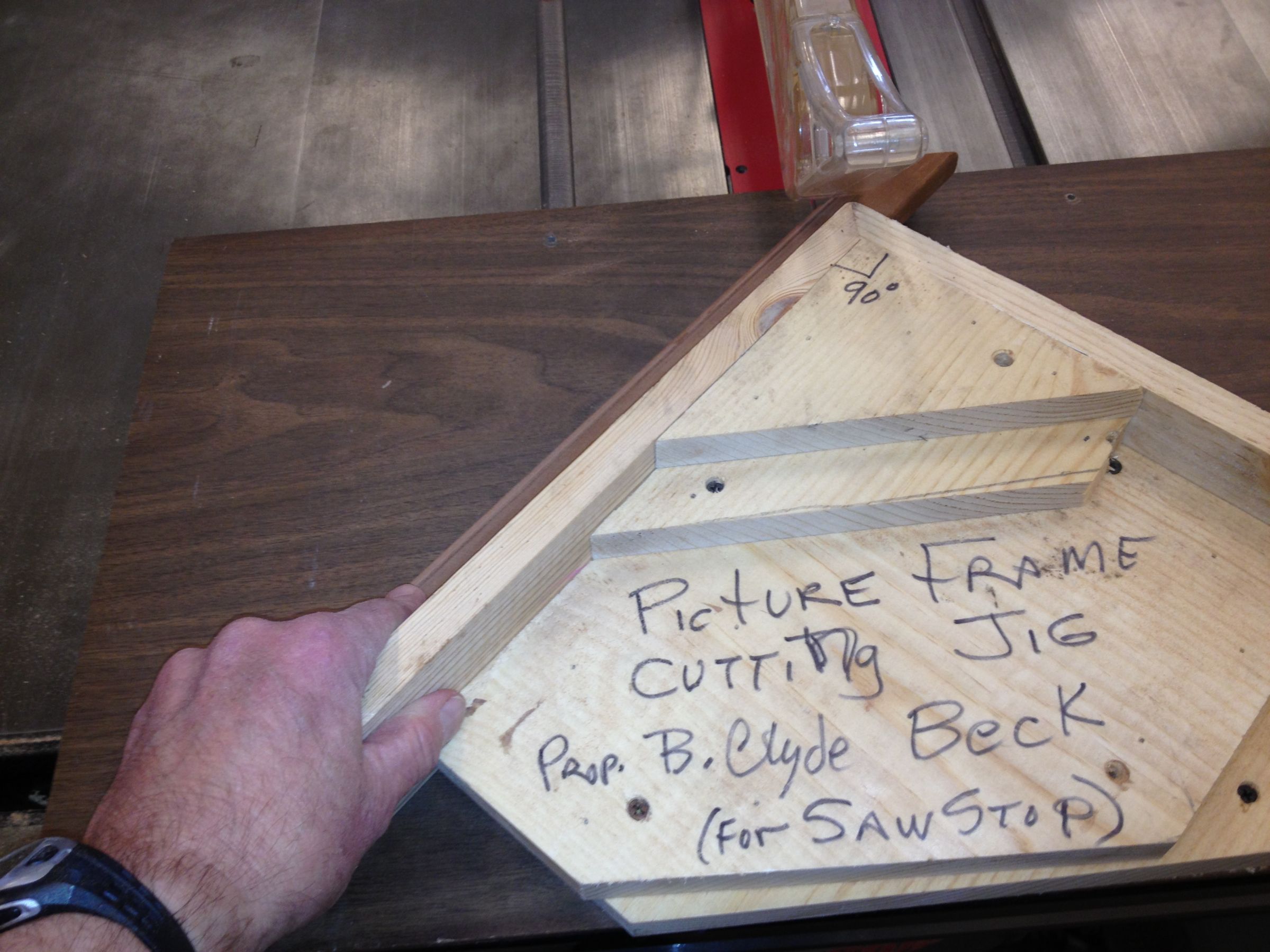 Picture Frame Jig for Table Saw : 12 Steps - Instructables