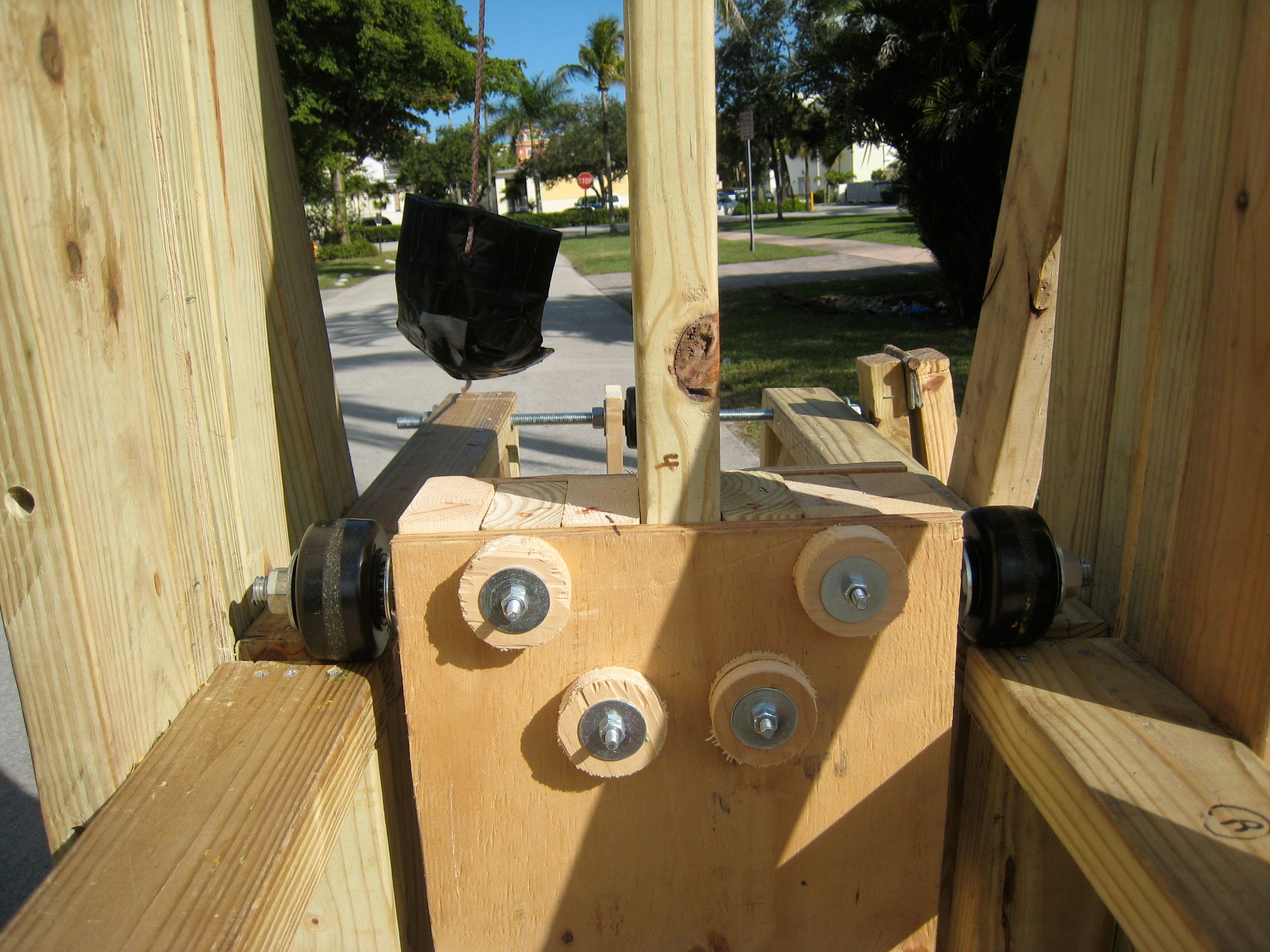 Floating Arm Trebuchet (F2K) : 17 Steps - Instructables