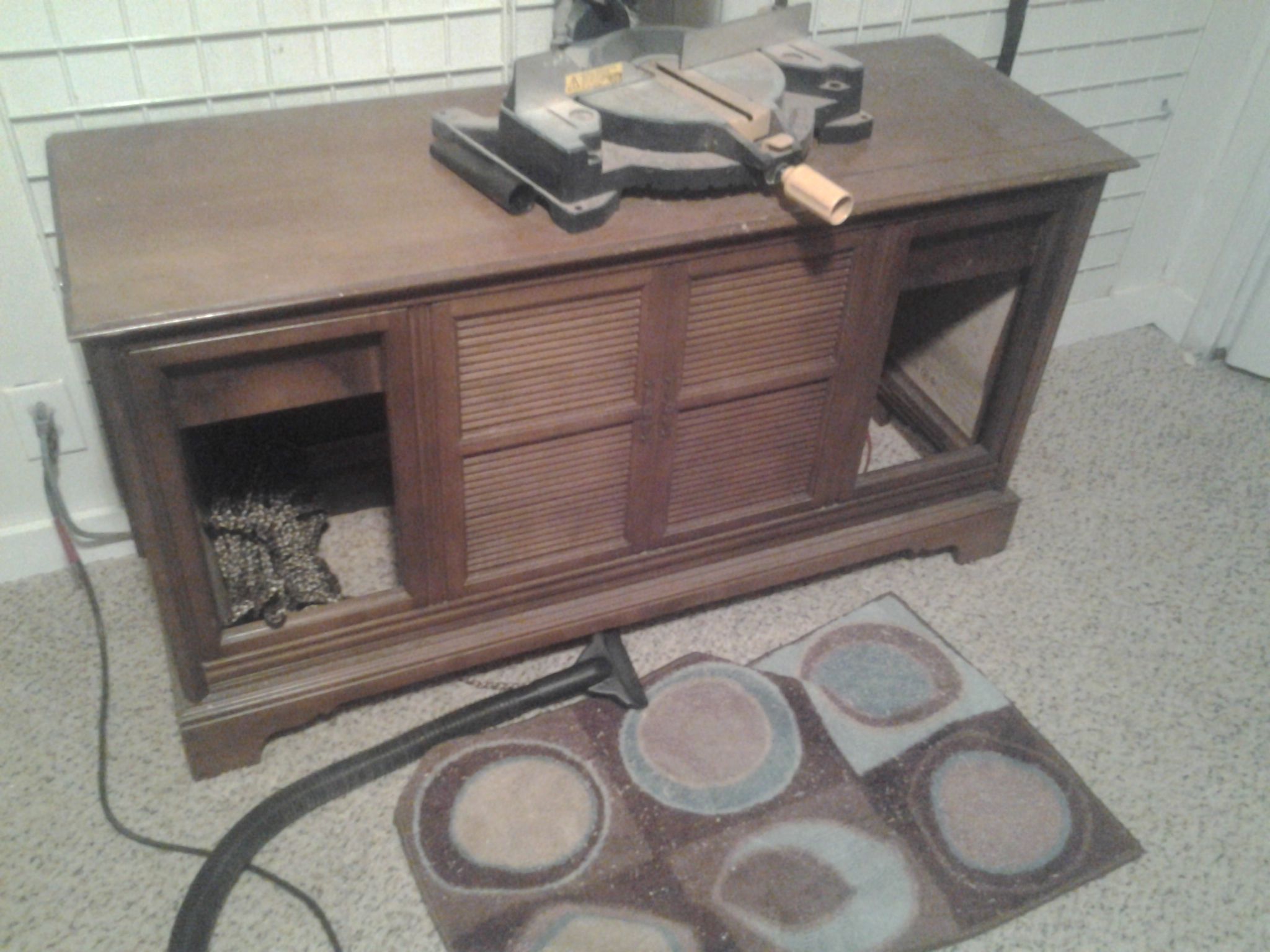 Retro Upcycle Stereo to a Bar That Lights Up : 5 Steps - Instructables