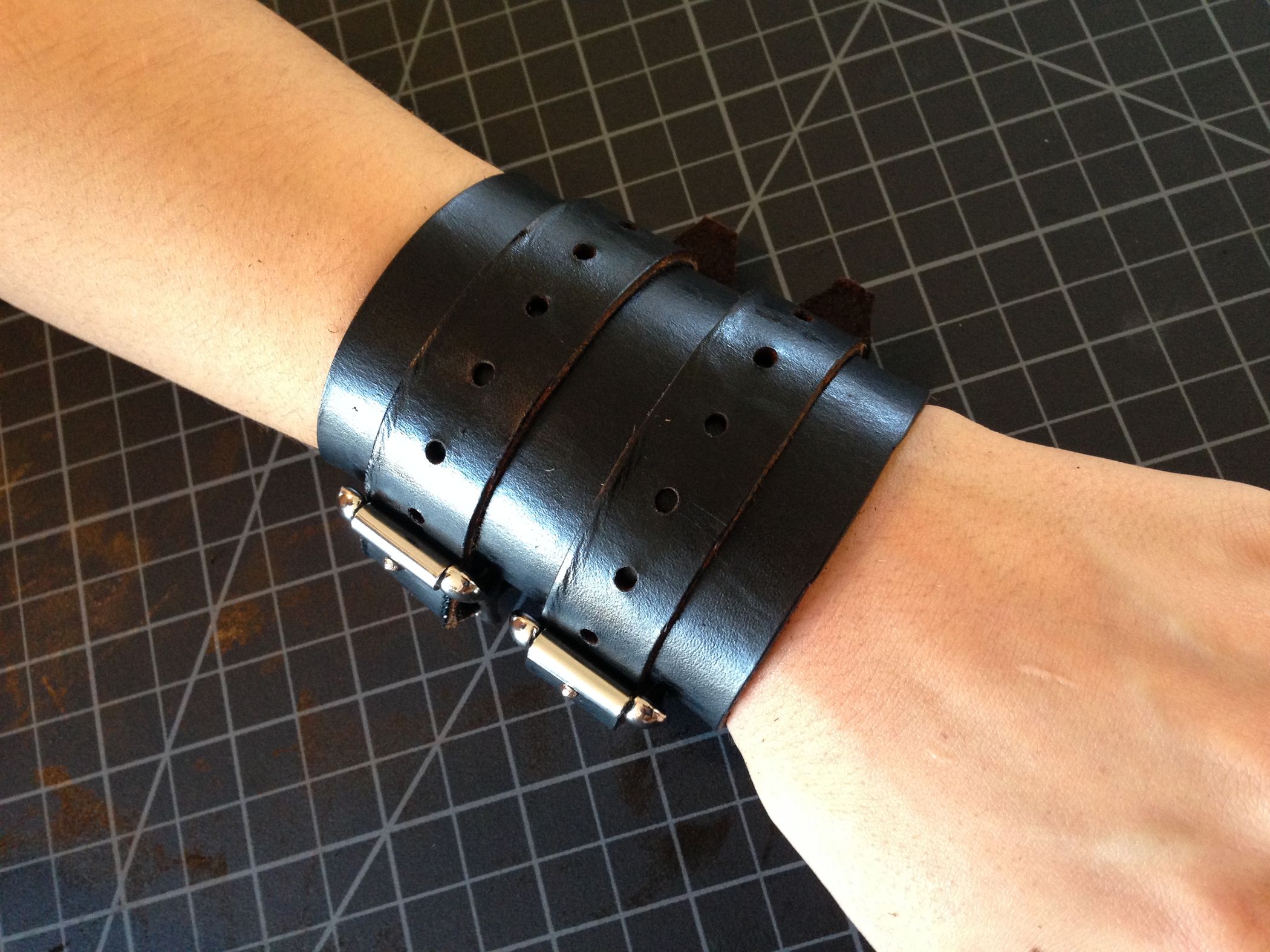 Leather Wrist Wraps/cuffs : 4 Steps (with Pictures) - Instructables