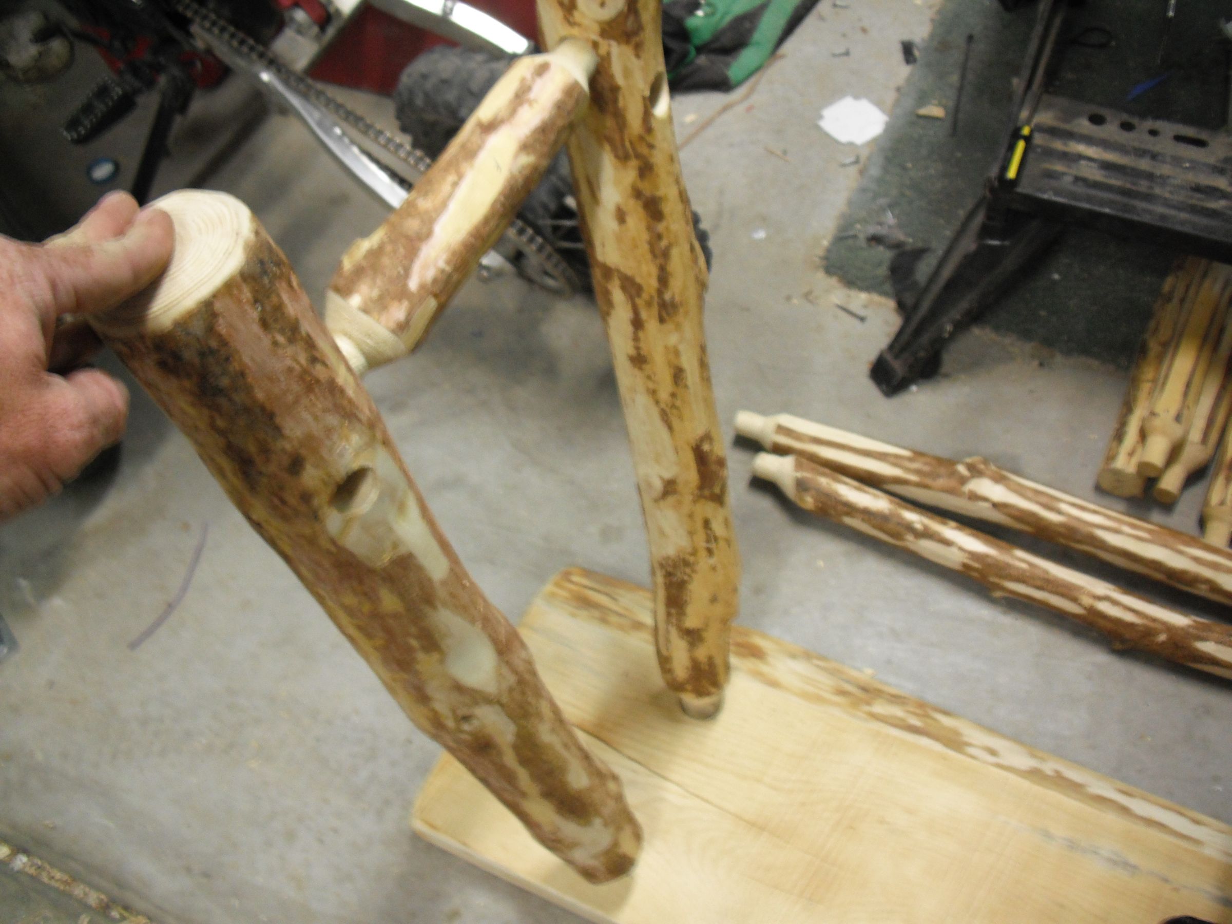 How to Build a Custom Pine Log Table : 7 Steps - Instructables