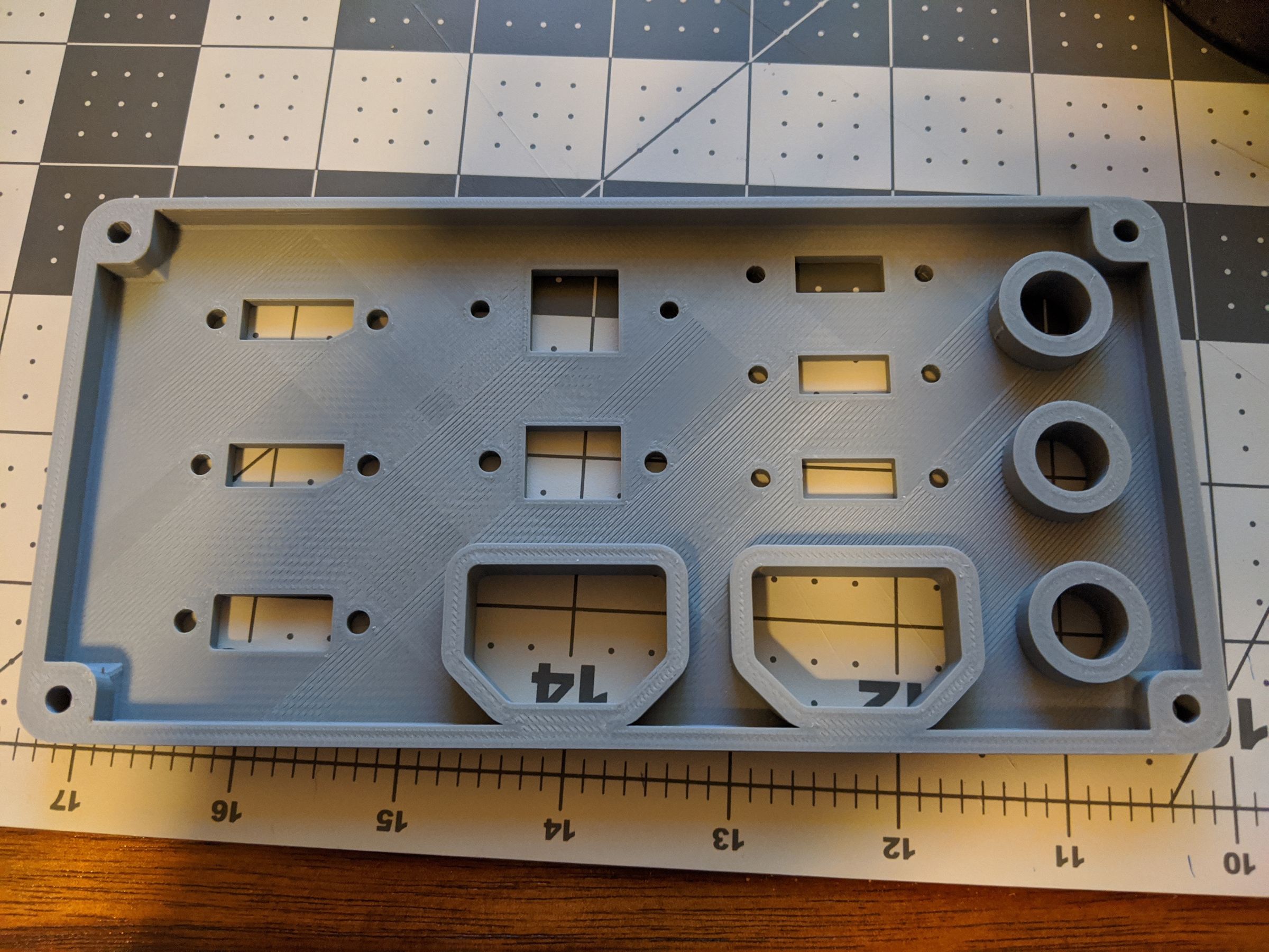 Convertible Standing Desk With Hidden Computer : 10 Steps (with ...