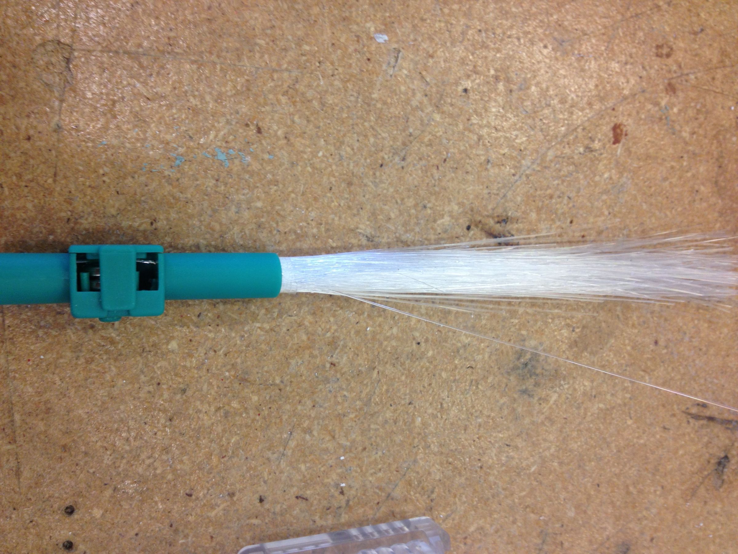 How to Cut Fiber Optic Lights "I Made It at the TechShop" : 4 Steps ...