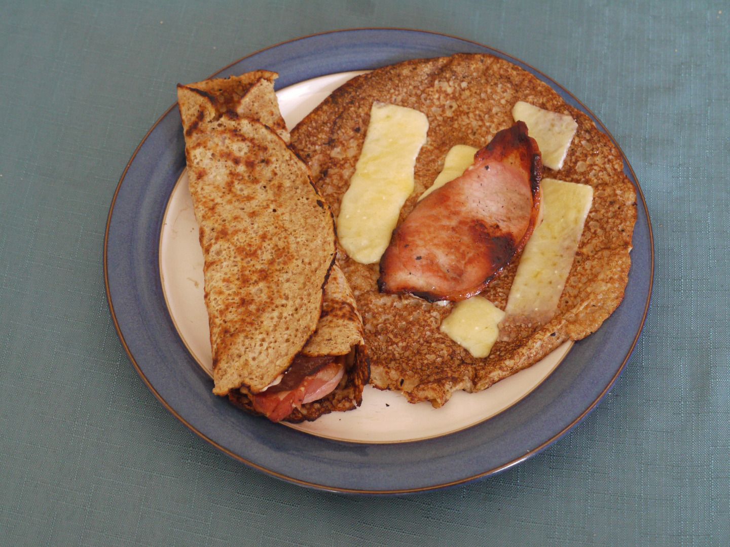 North Staffordshire Oatcakes : 3 Steps (with Pictures) - Instructables